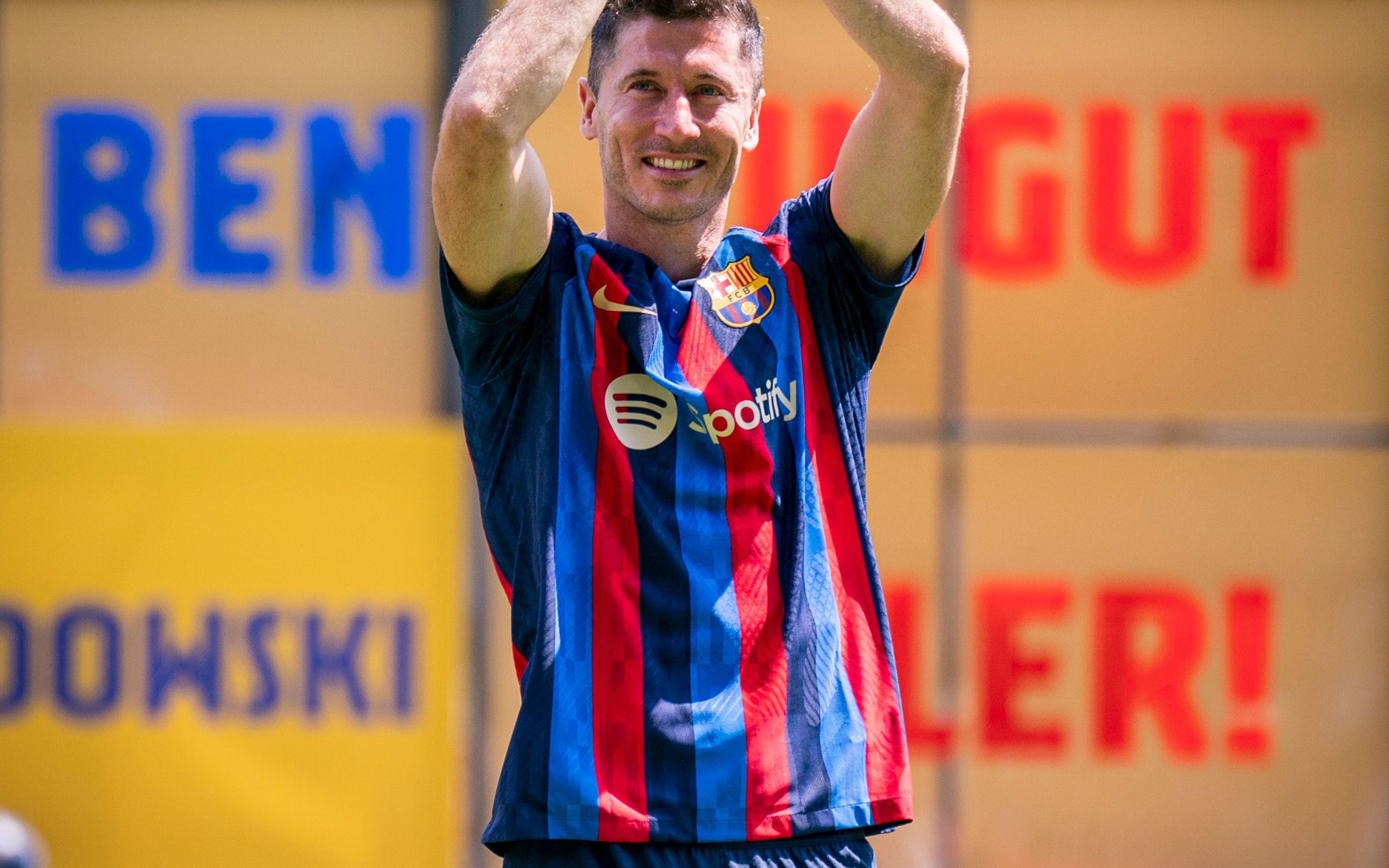 Lewandowski's presentation in photos