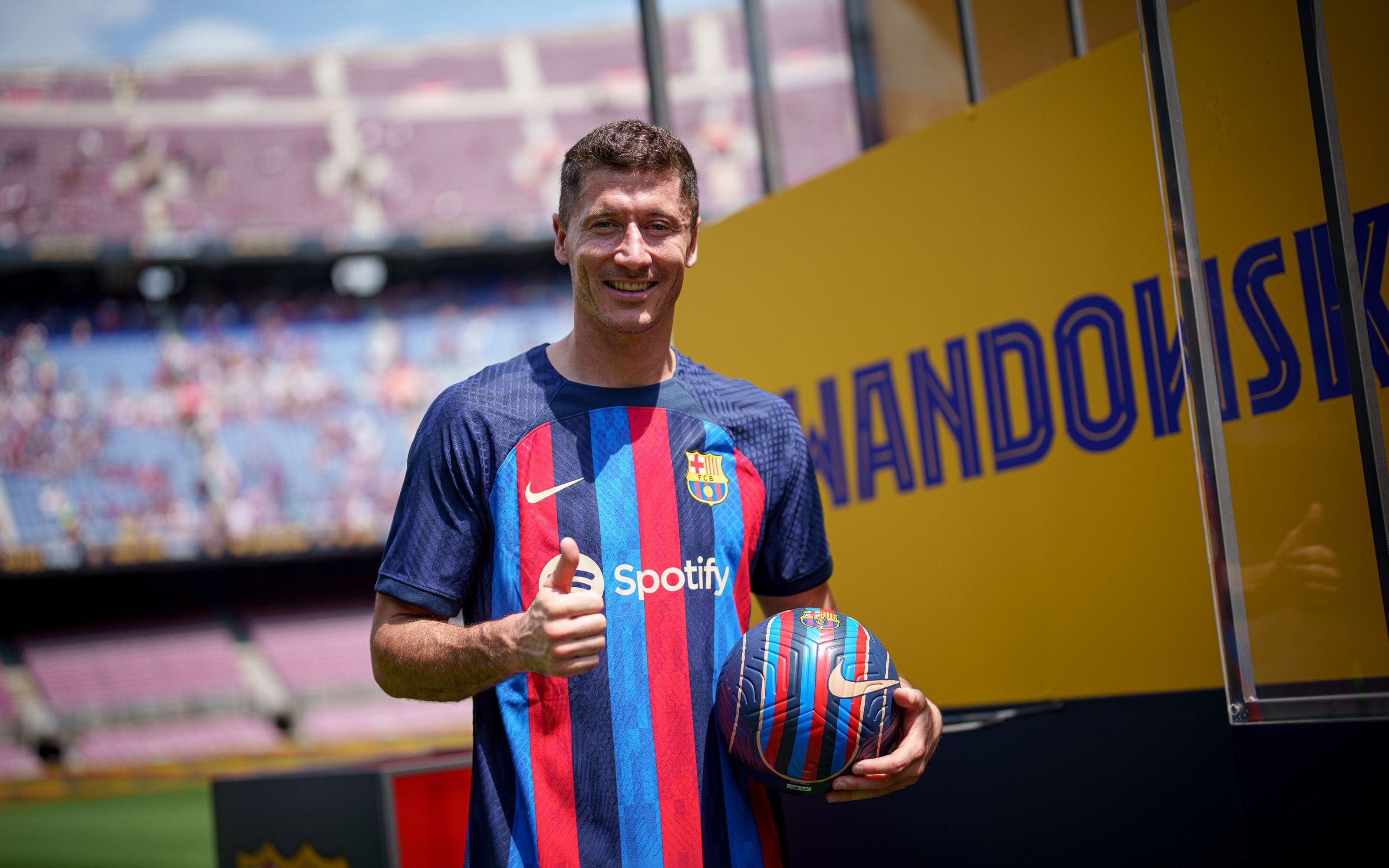 Lewandowski's presentation in photos