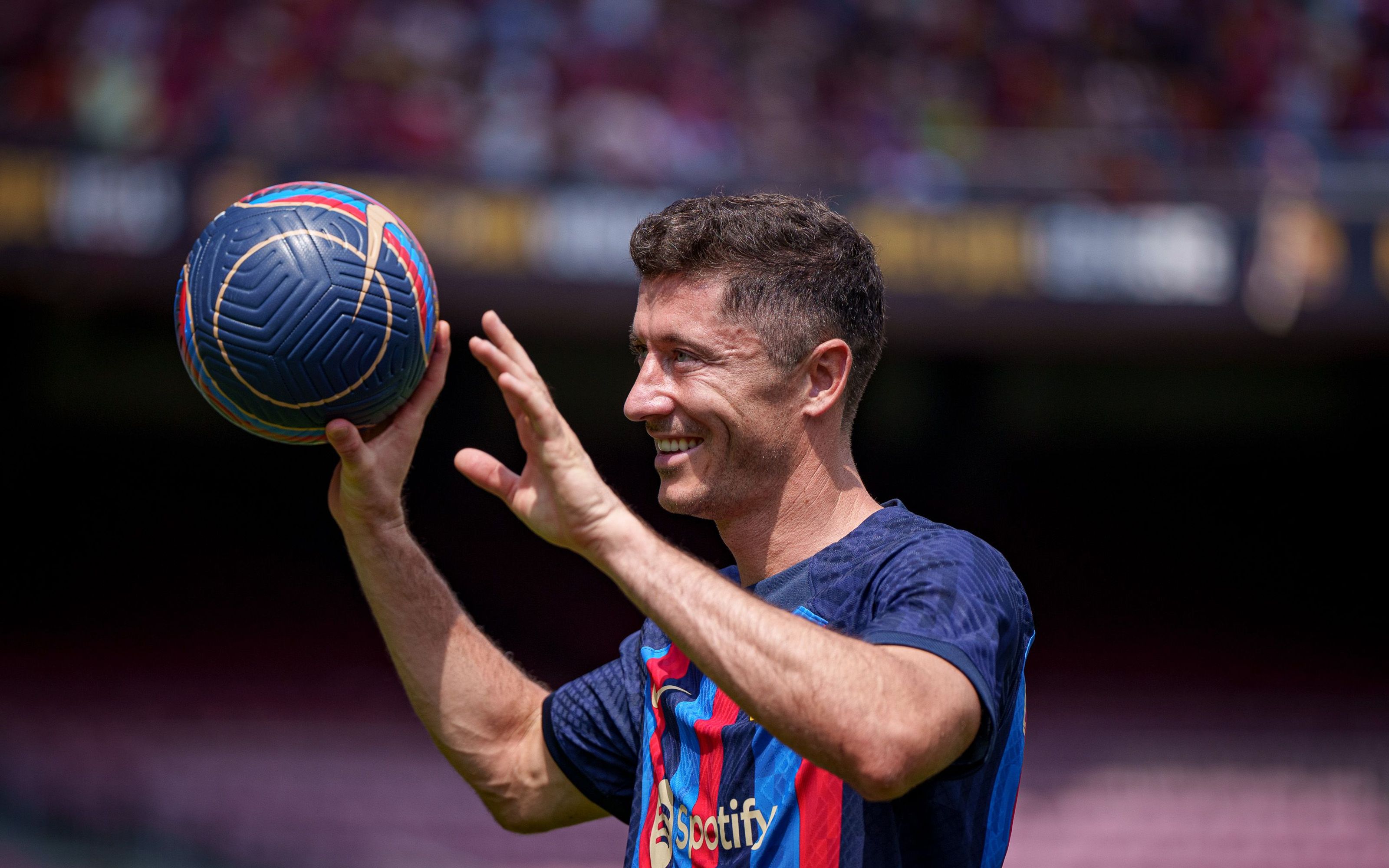 Lewandowski's presentation in photos