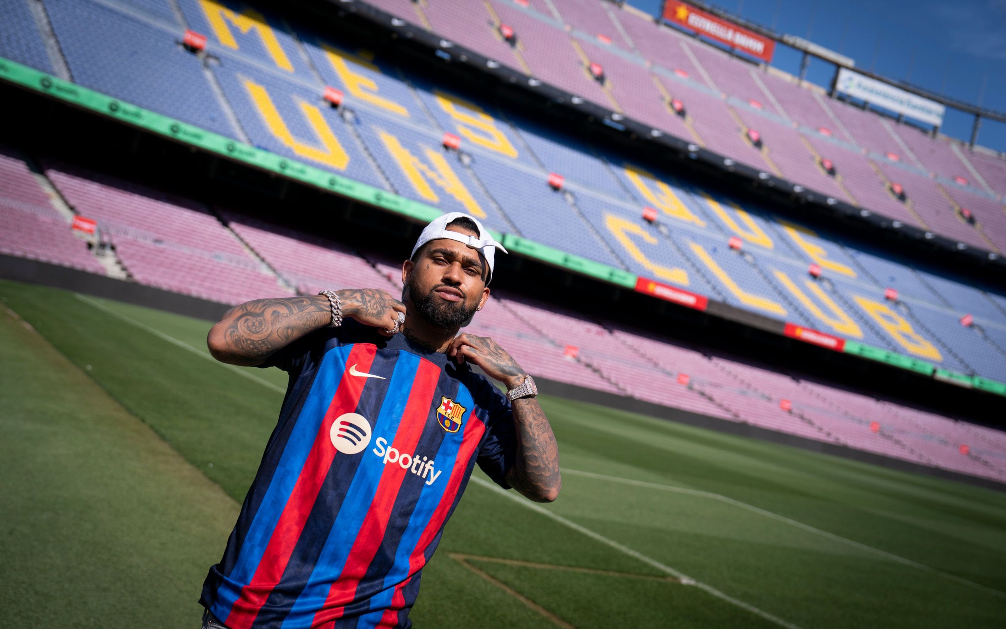 Visita de Bryant Myers en el Spotify Camp Nou