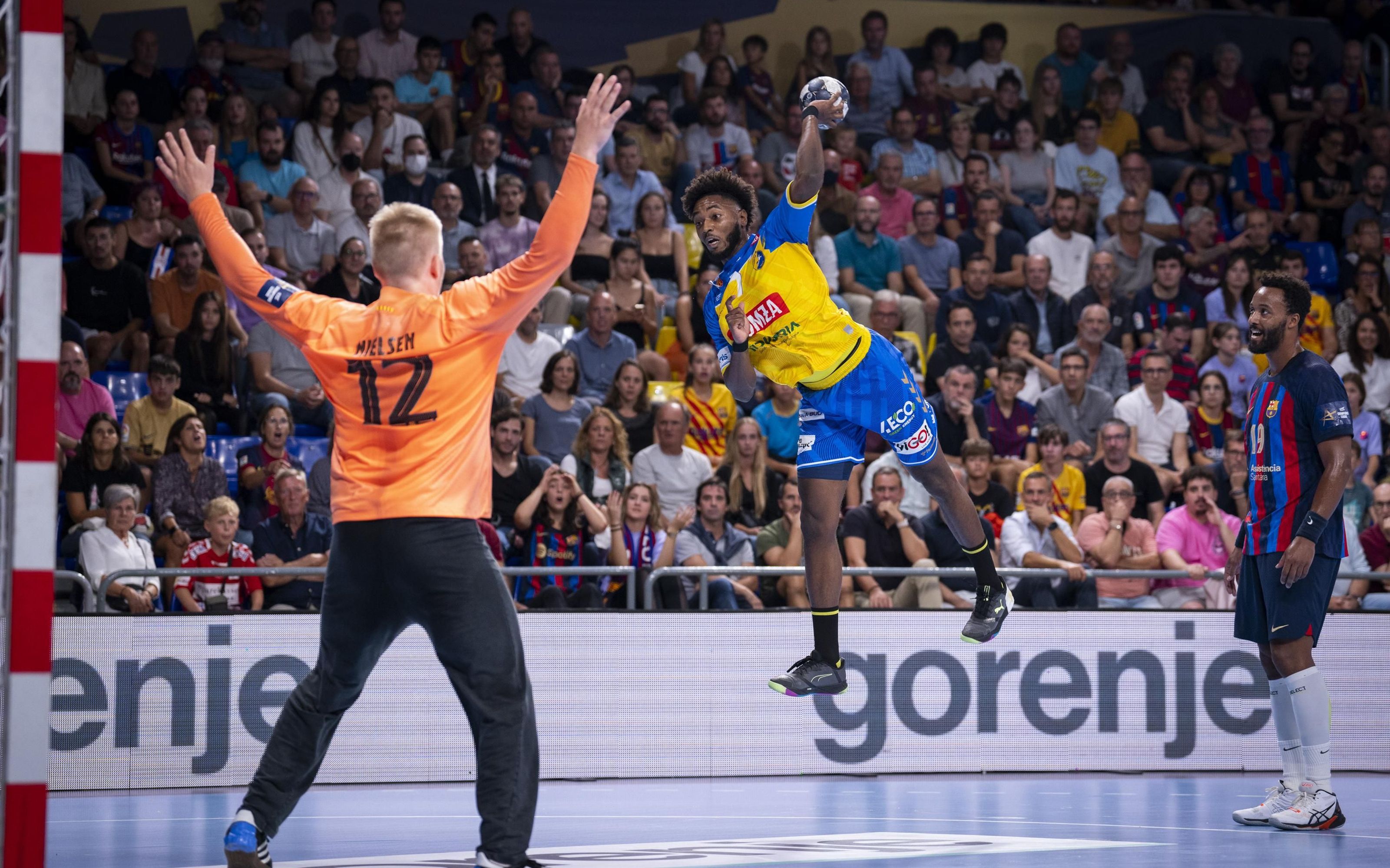 Barça 32-28 Kielce