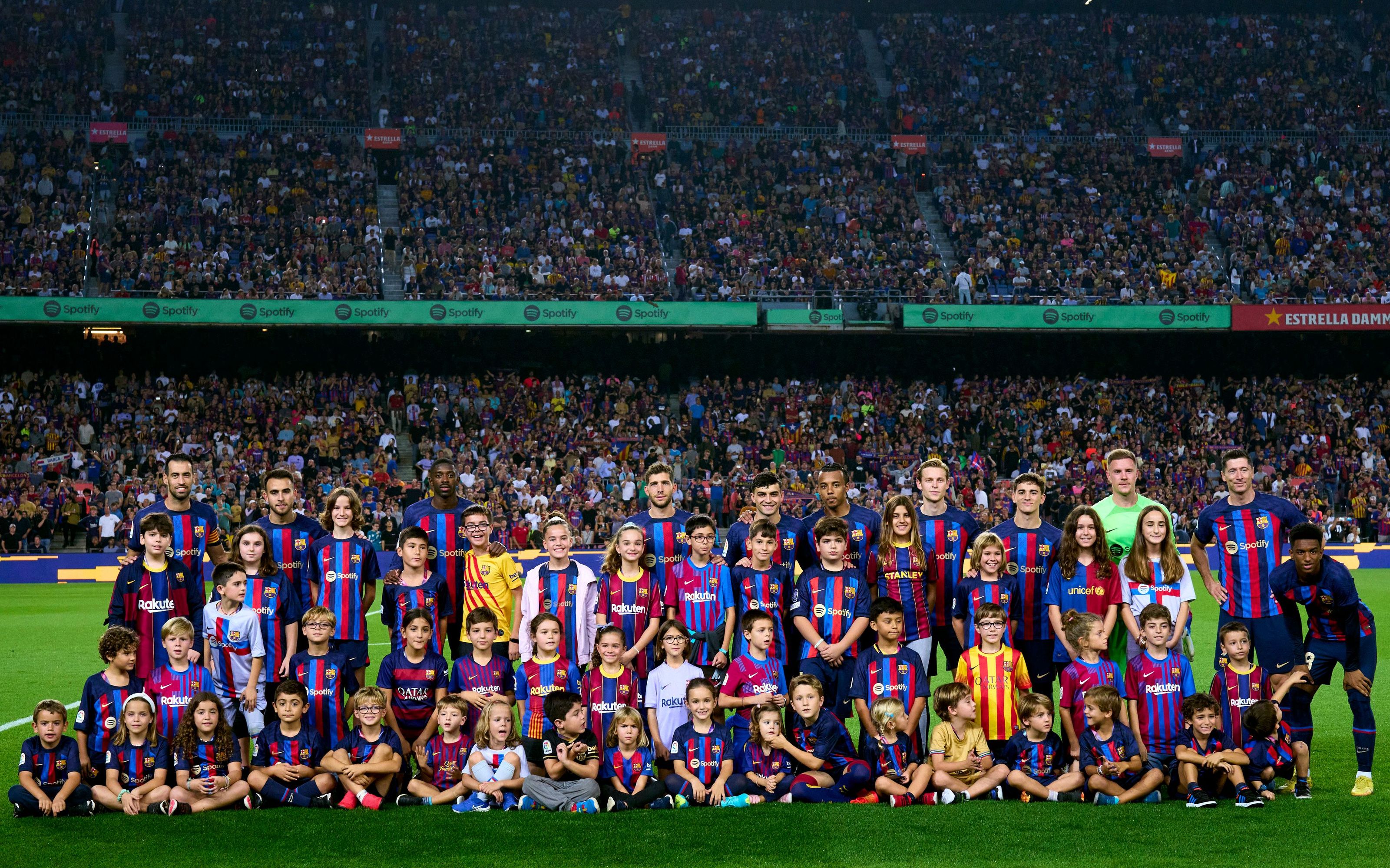 Fotografía niños y niñas Fútbol 1r equipo masculino FC BARCELONA ...