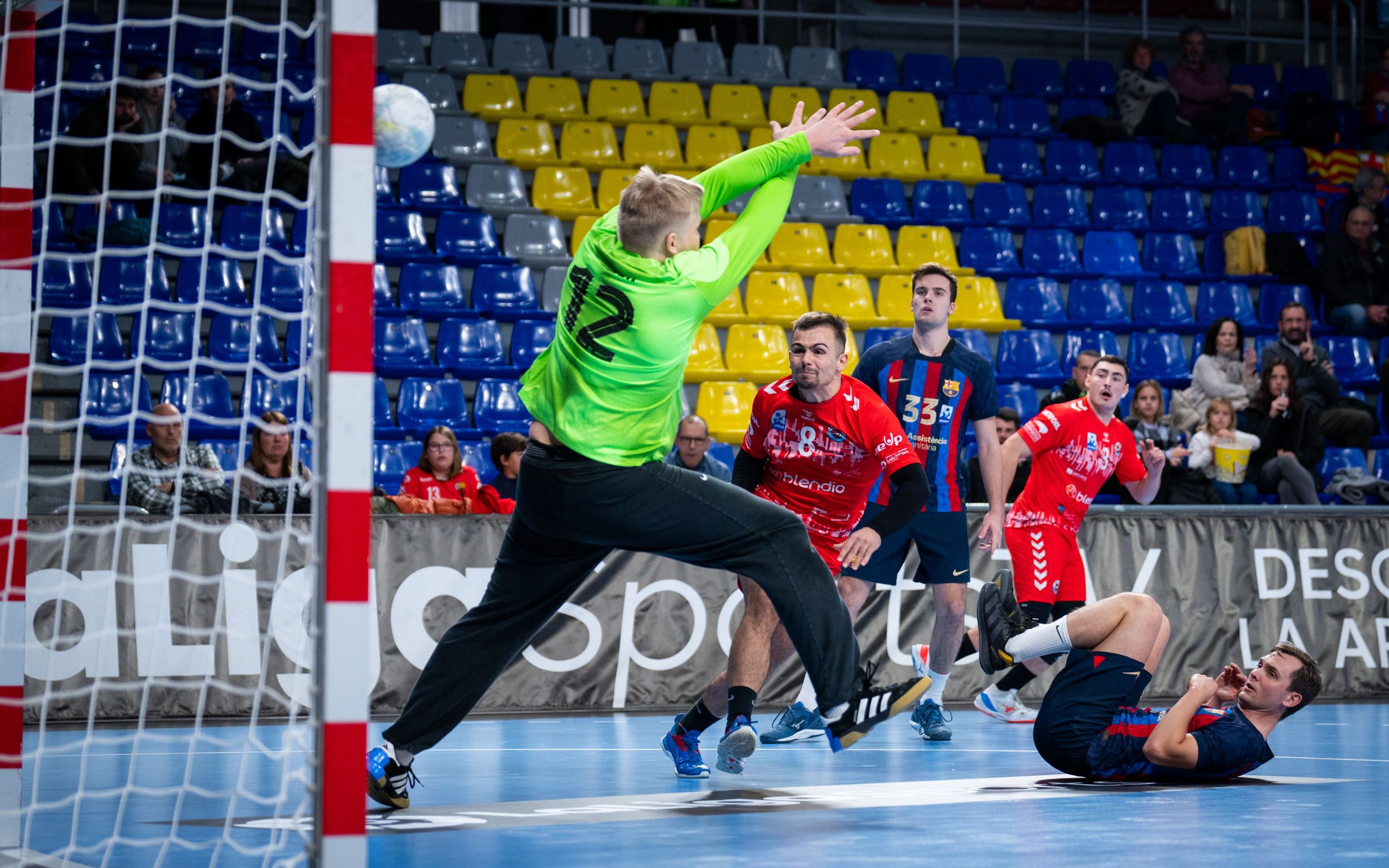 FC Barcelona 32-19 Blendio Sinfín