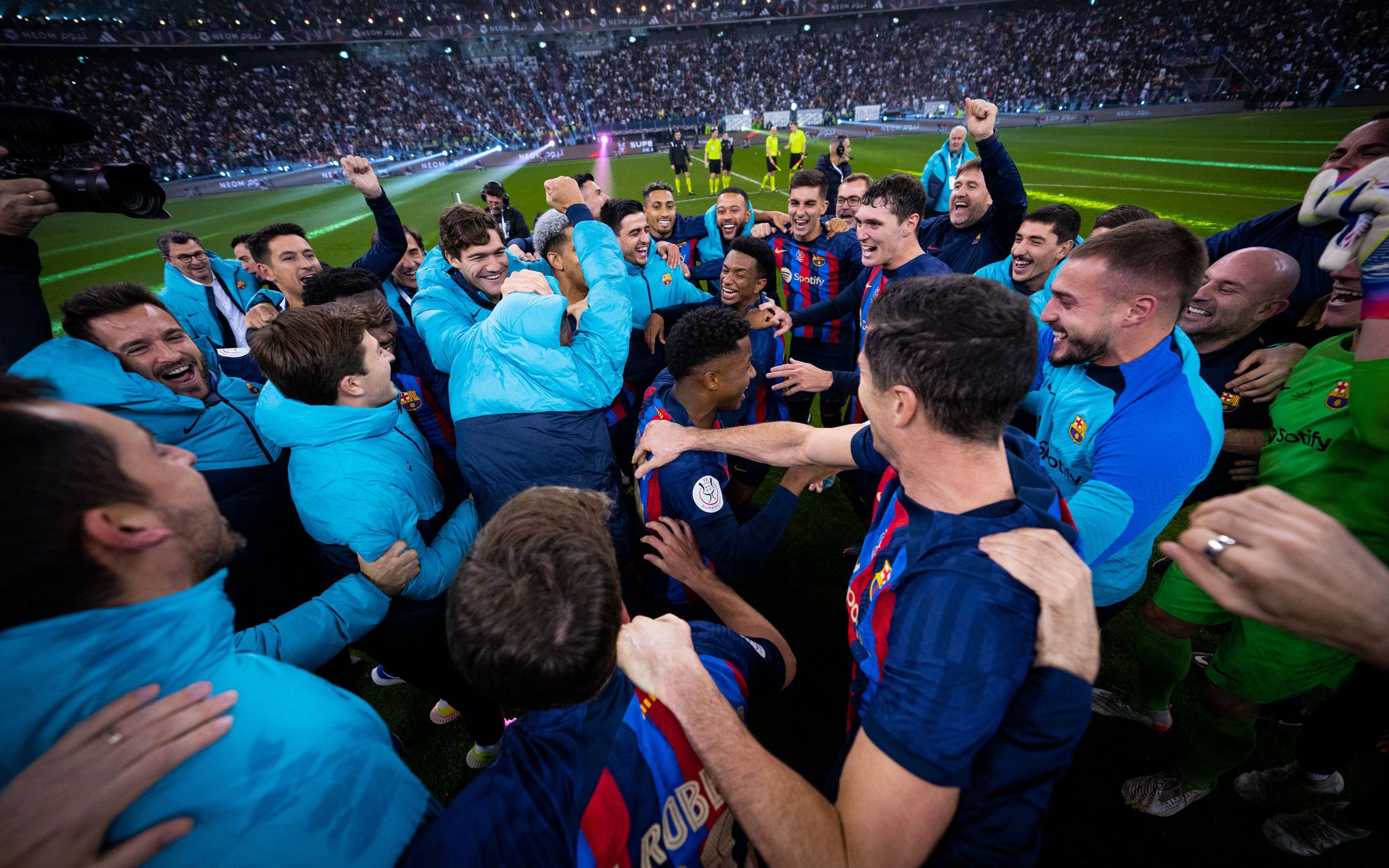 Super Cup celebrations in photos