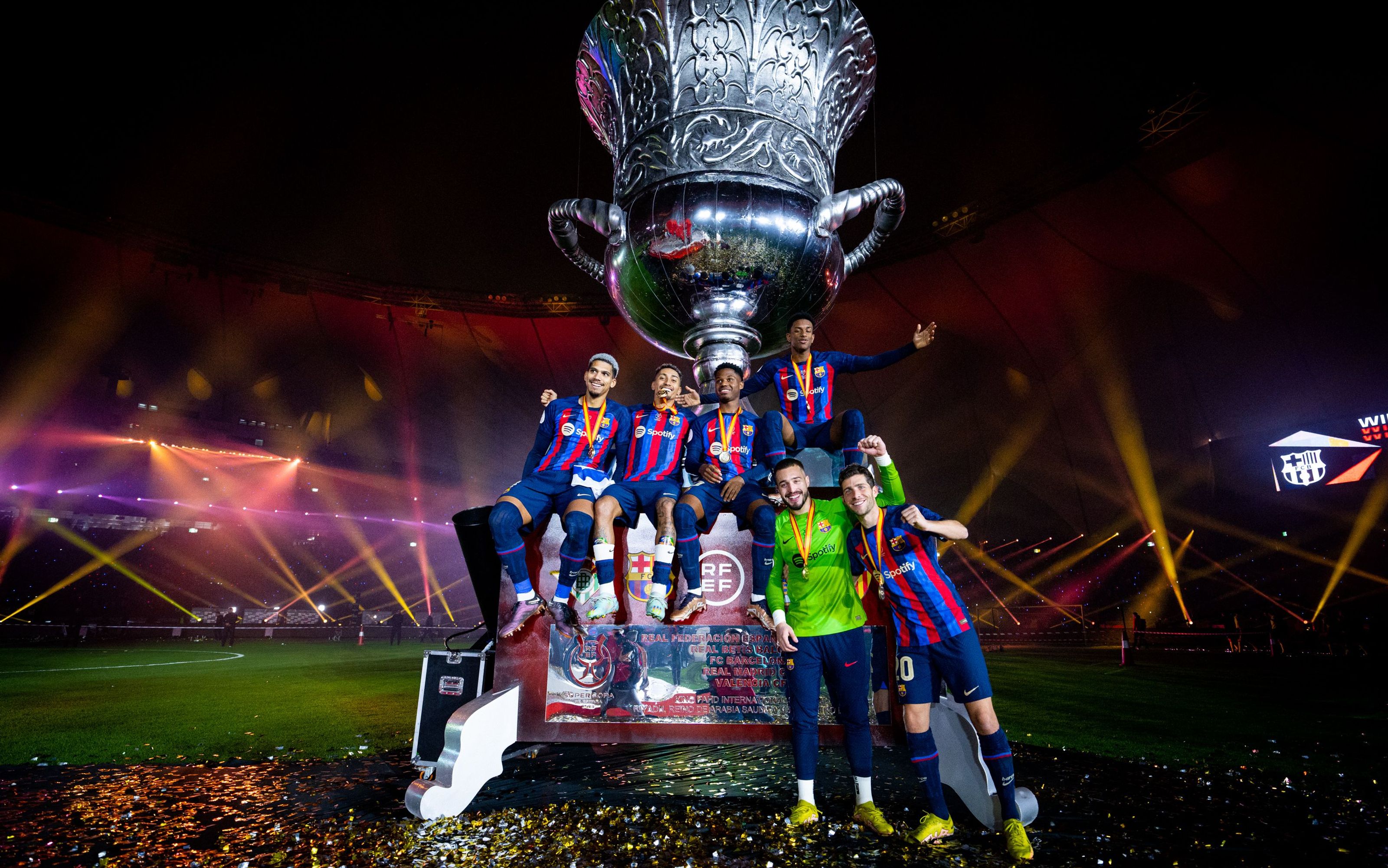 Super Cup celebrations in photos
