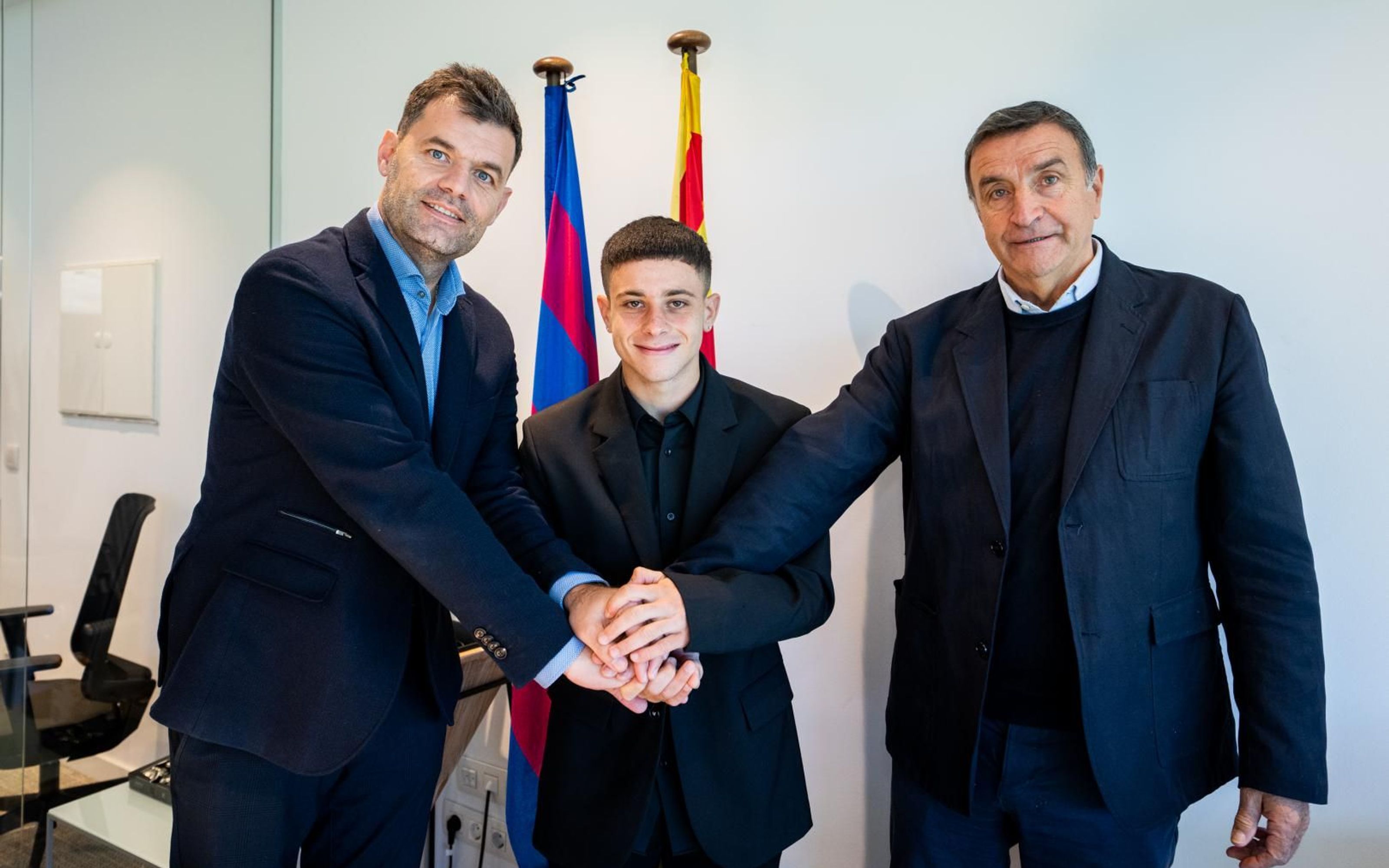 Presentación de Lucas Román como nuevo jugador del Barça Atlètic (18-01-23)