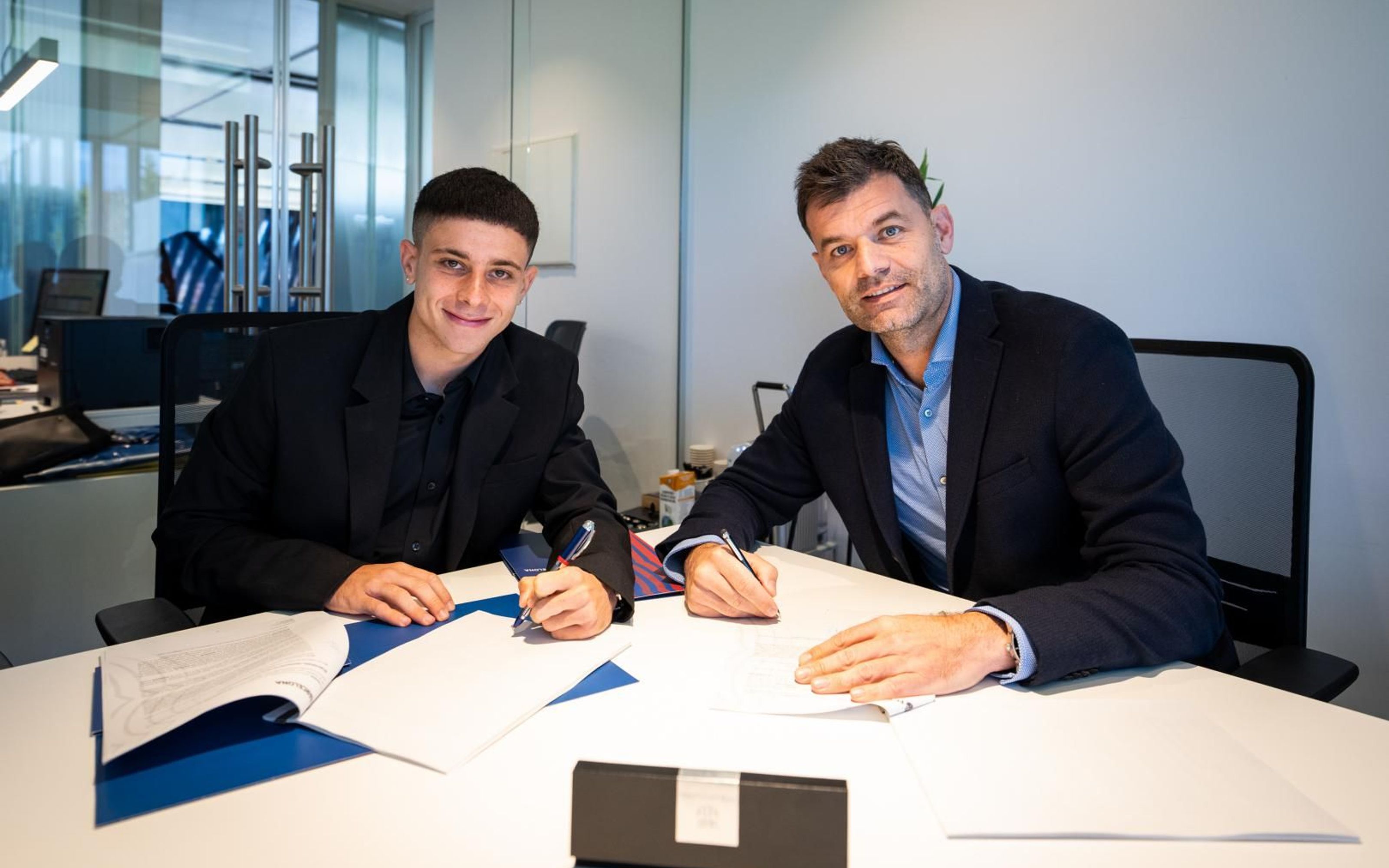 Presentación de Lucas Román como nuevo jugador del Barça Atlètic (18-01-23)