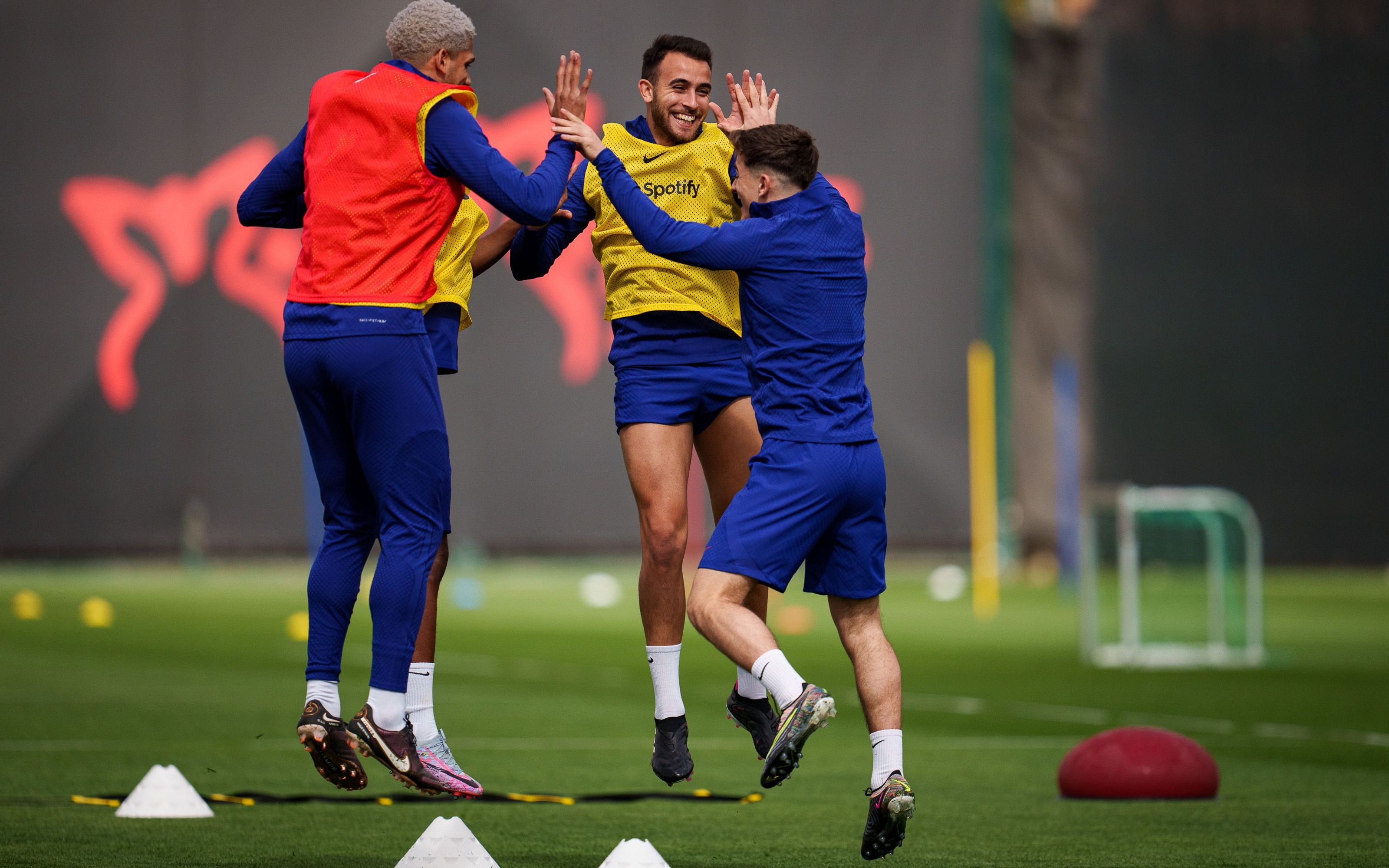 The best photos from Friday's training session