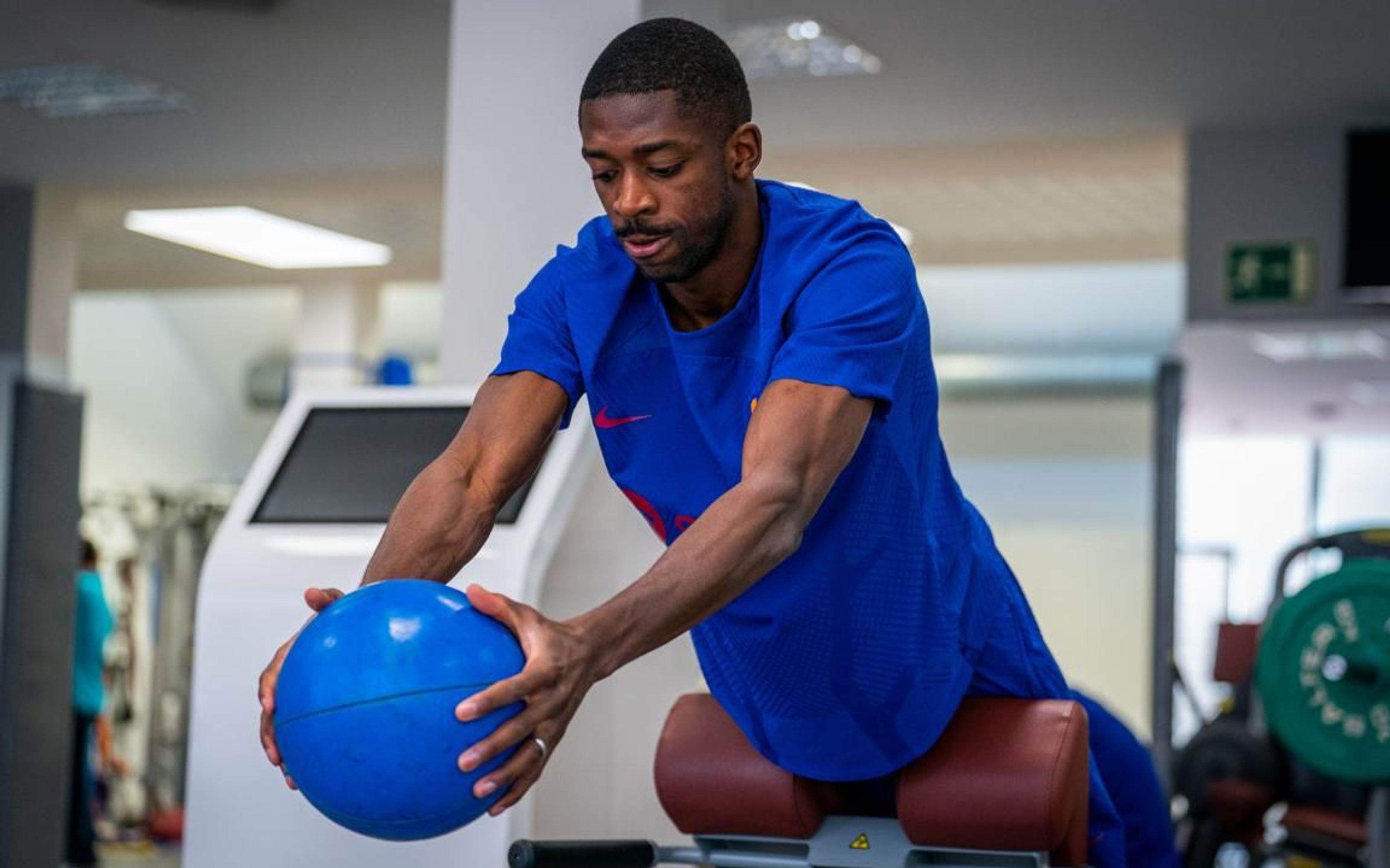 Dembélé trains with a return in mind