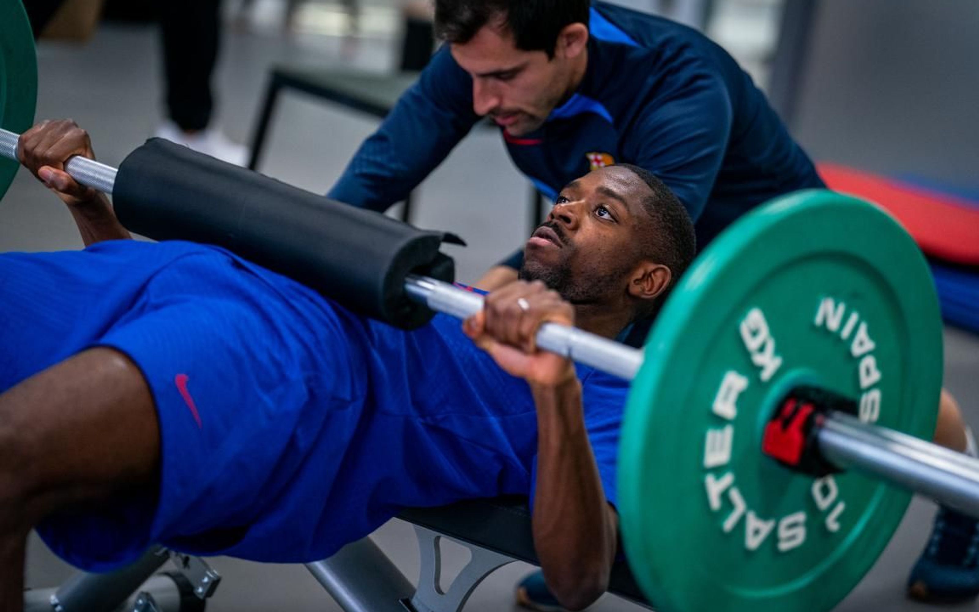 Dembélé trains with a return in mind