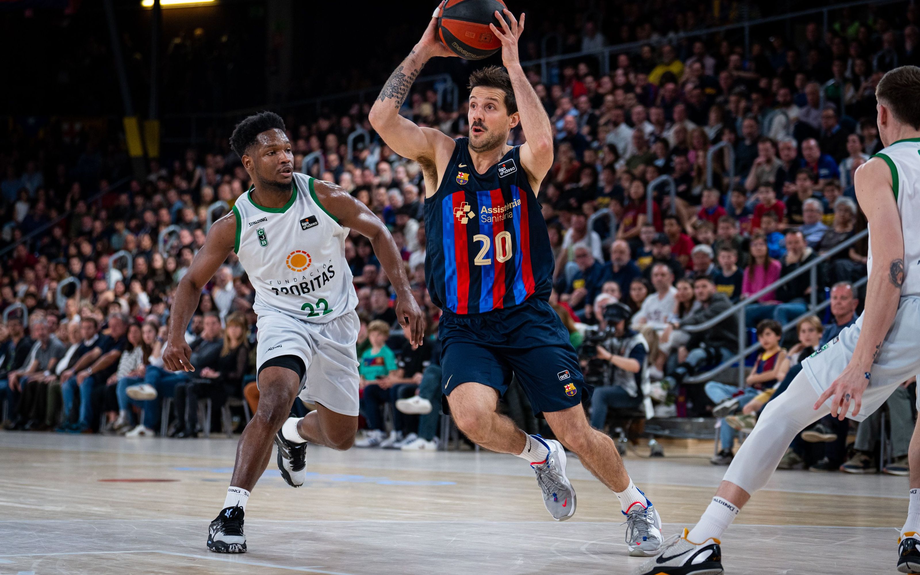 El triunfo en el derbi Barça-Penya (87-71), en imágenes
