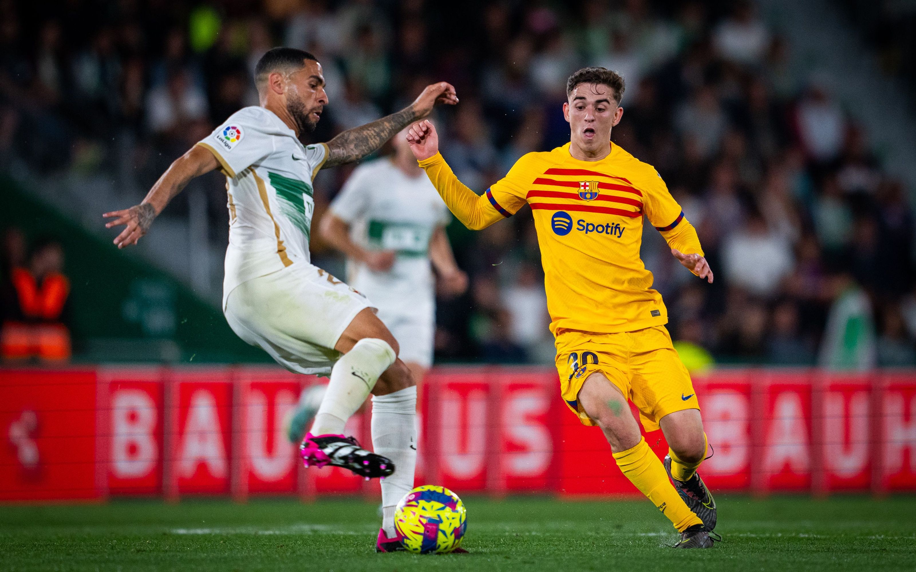 The best photos from the win away at Elche