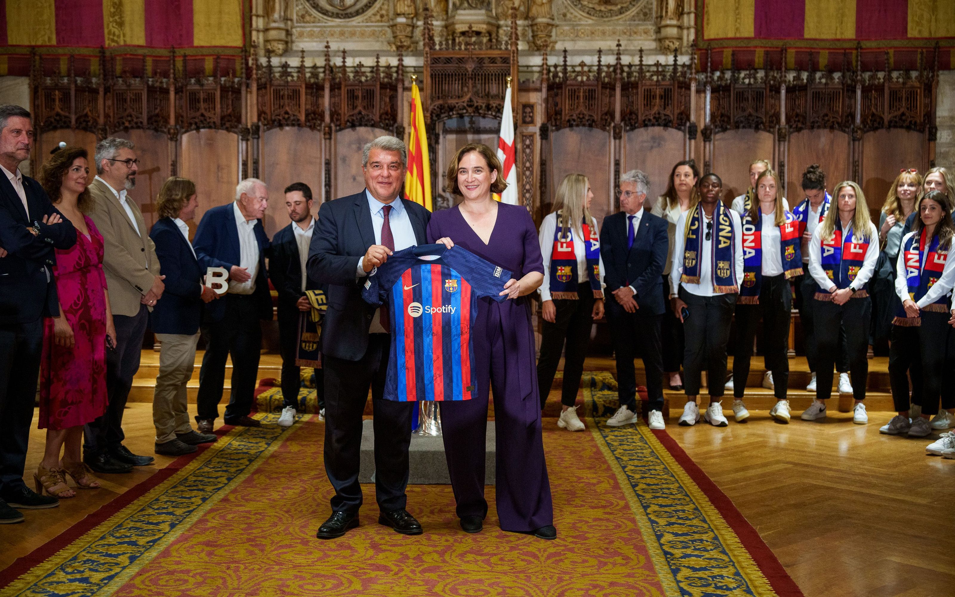 Institutional reception for UWCL champions