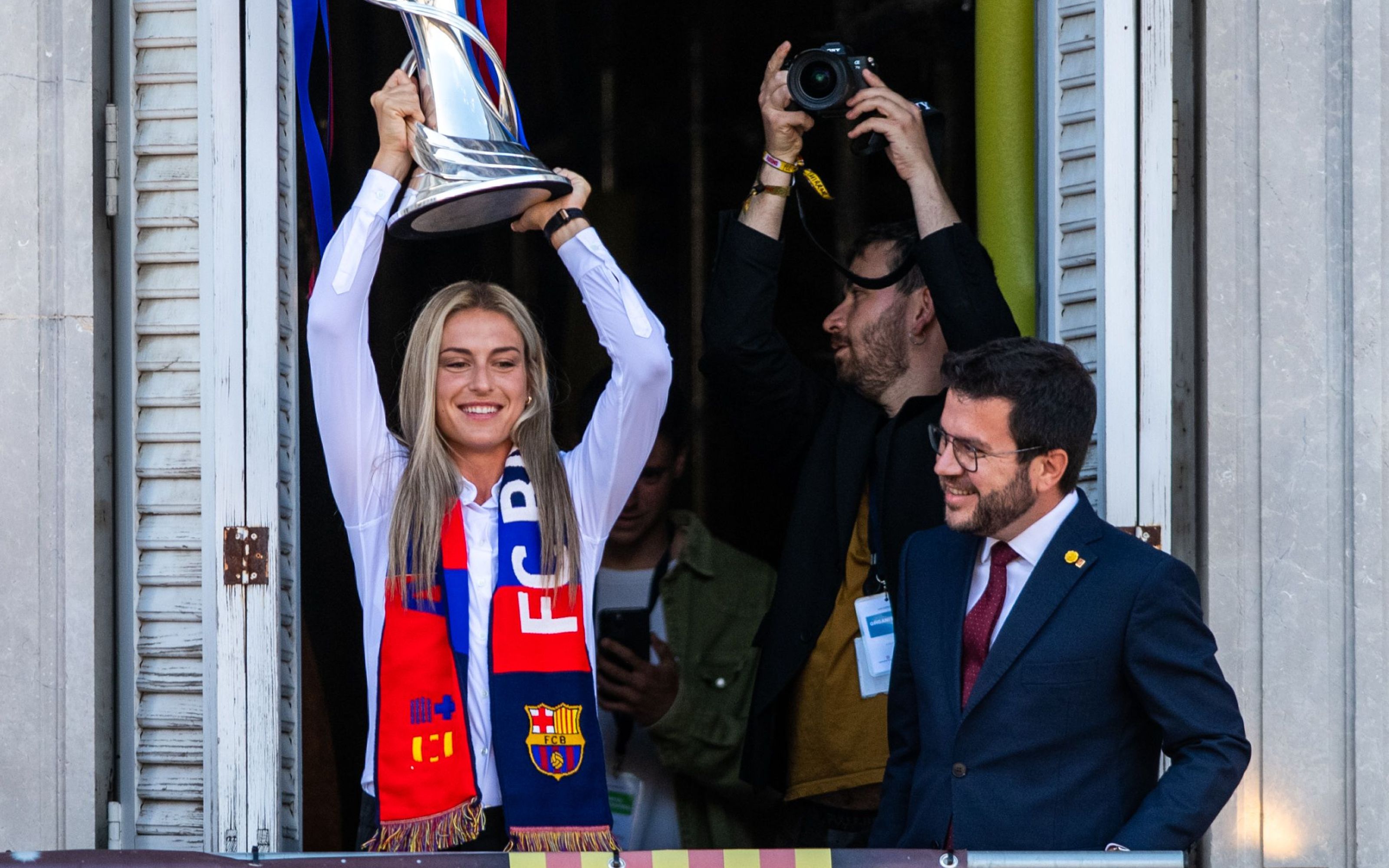 Institutional reception for UWCL champions
