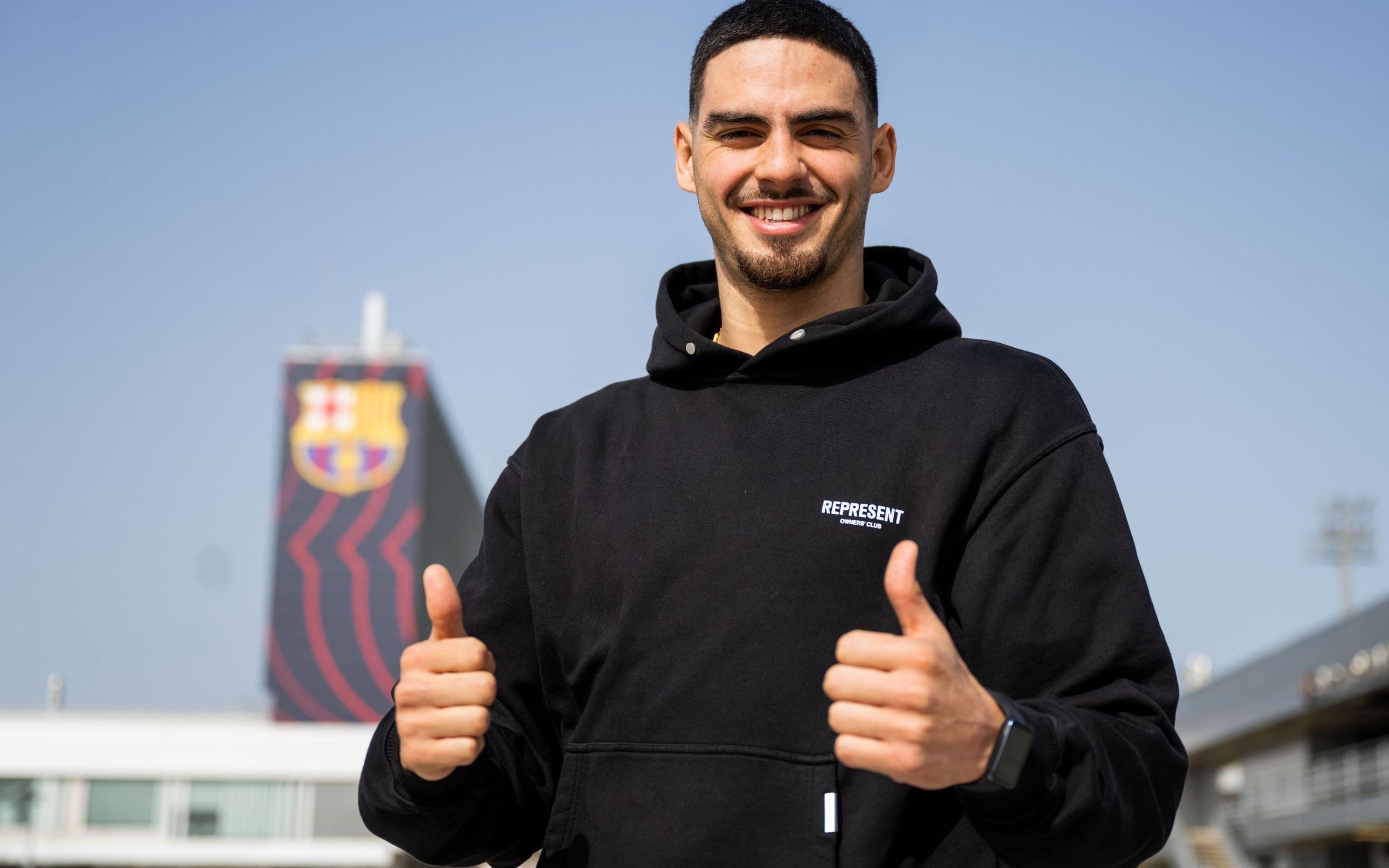 Erick Mendonça passa la revisió mèdica