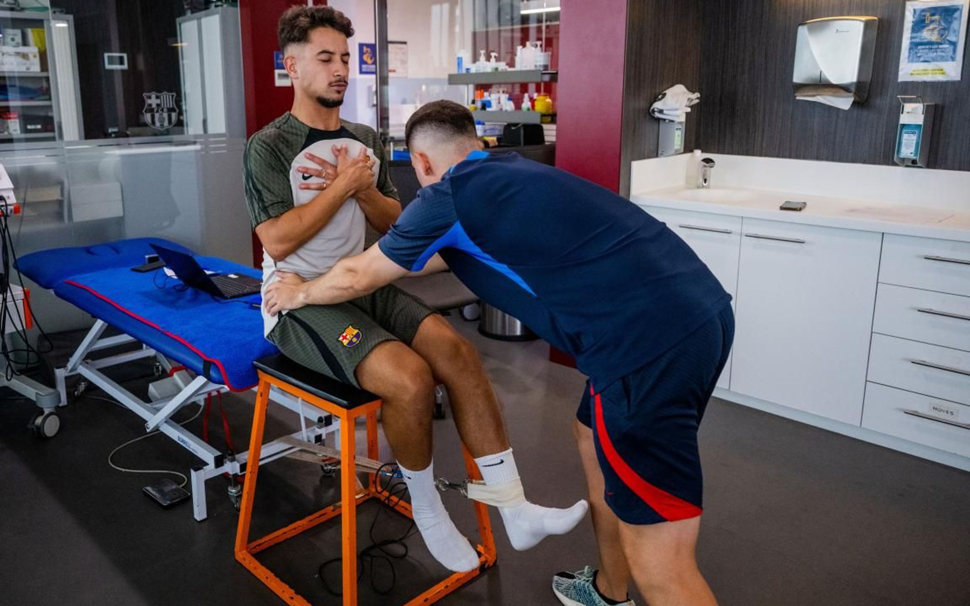 Revisiones médicas del Barça Atlètic (19-07-23)