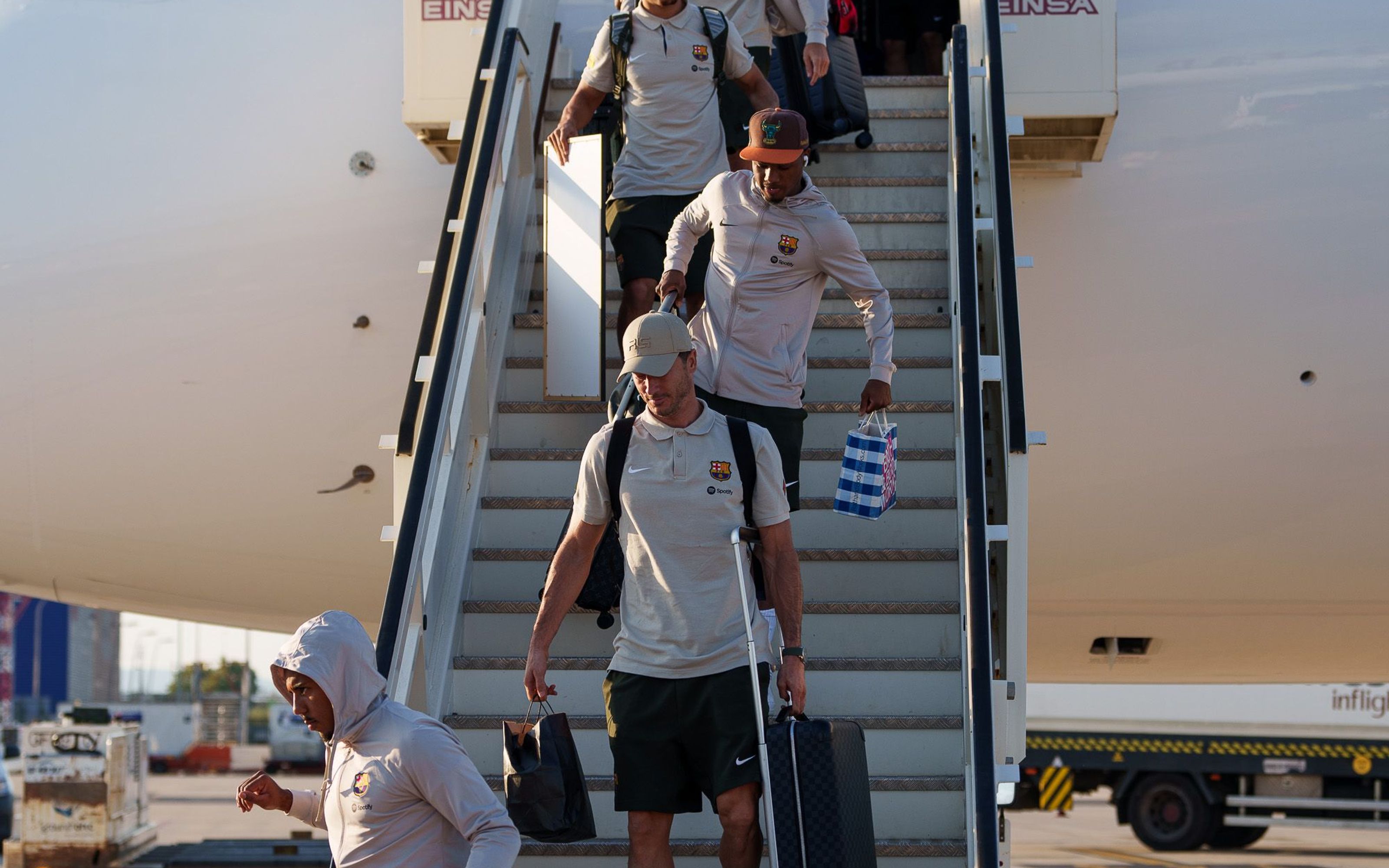 FC Barcelona touring party back home