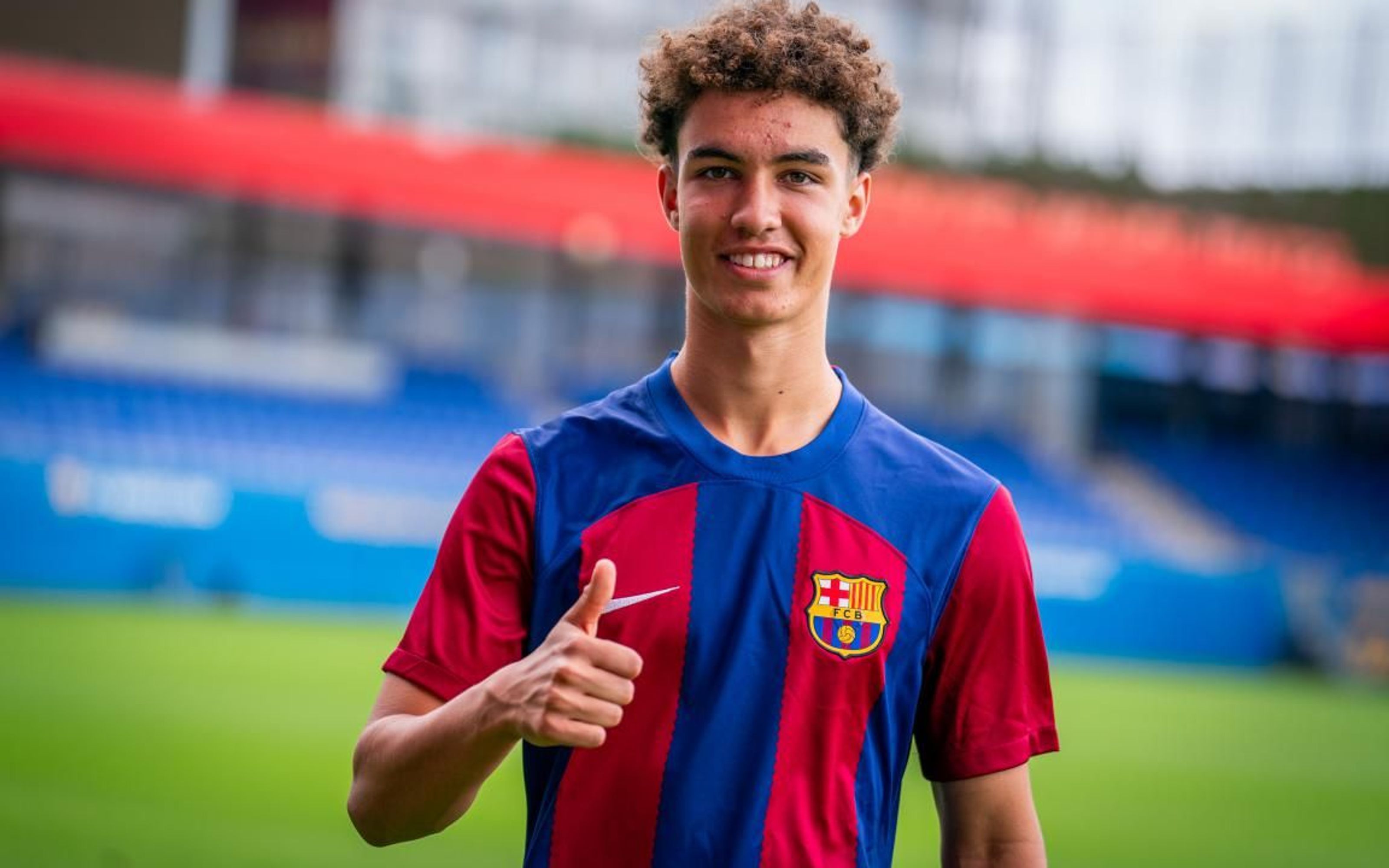 El primer día de Noah Darvich de azulgrana