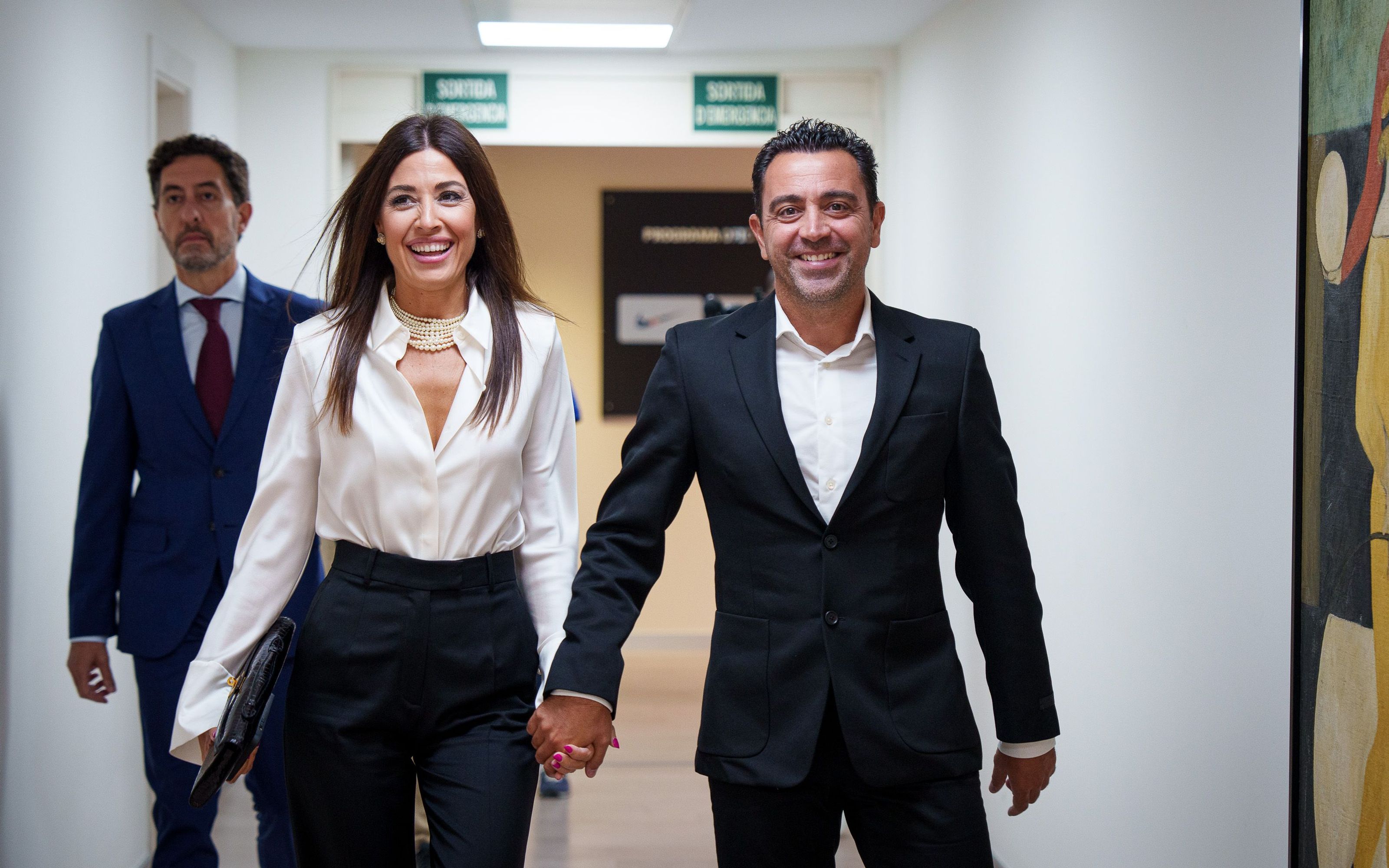 El acto de firma de la renovación de Xavi