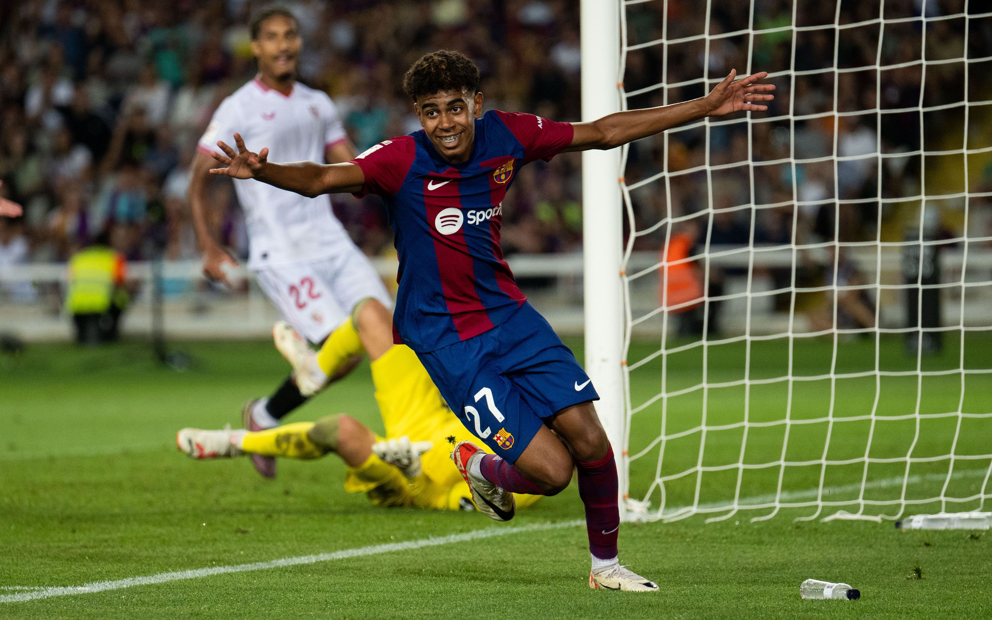 Photos from the win against Sevilla