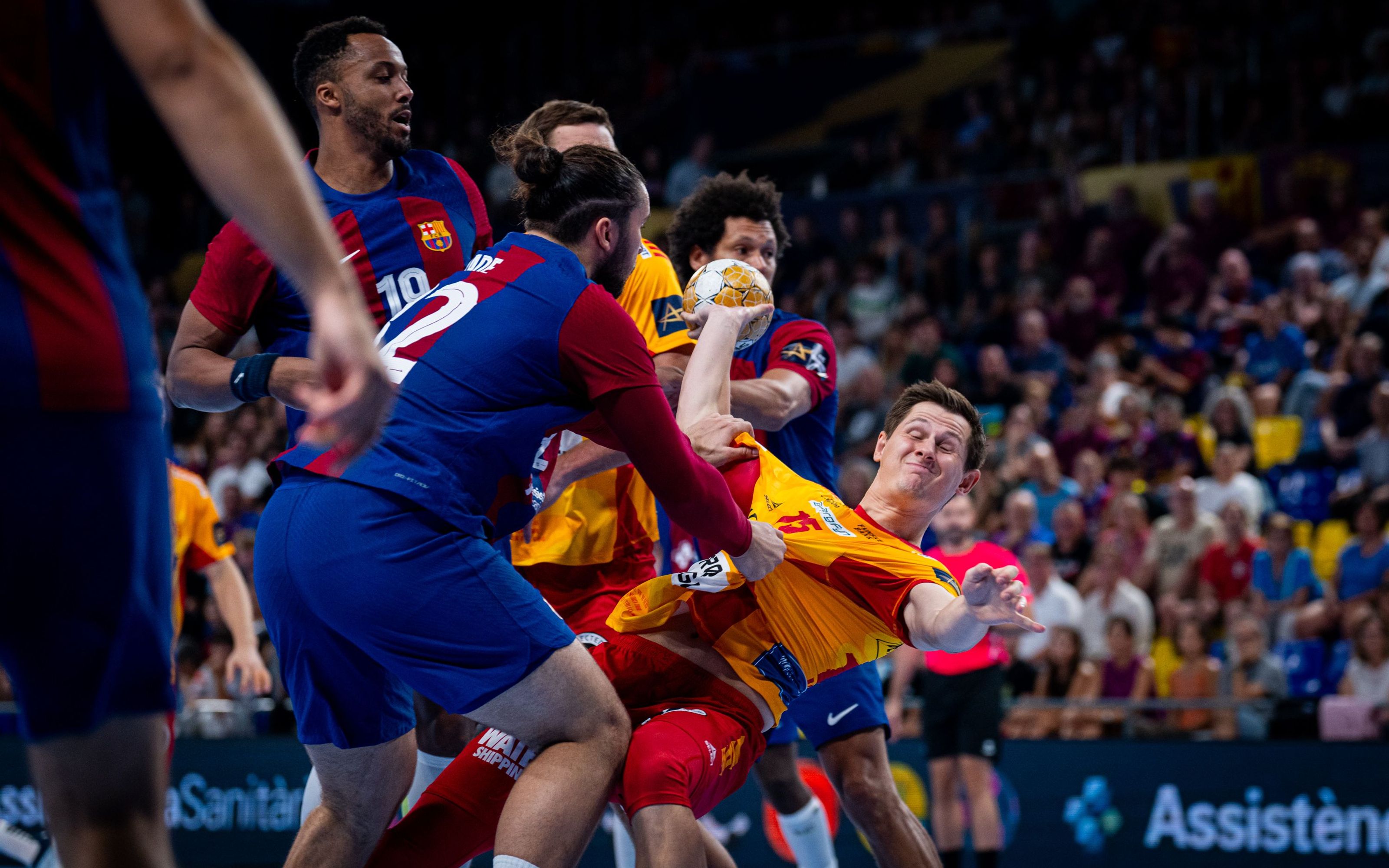 Barça 38-30 GOG: Outright leaders