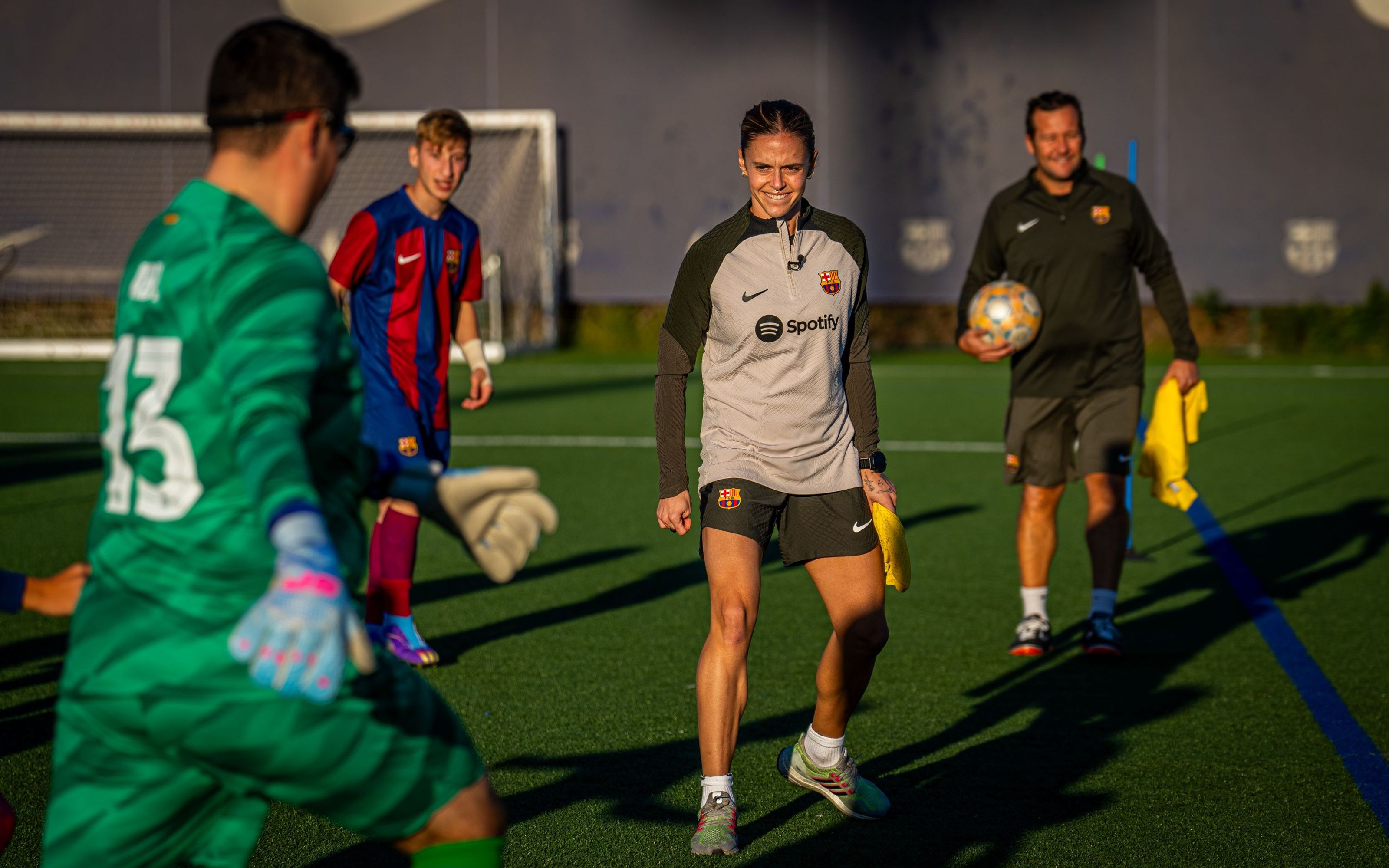 Araujo and Mapi León, Barça Foundation ambassadors 2023/24