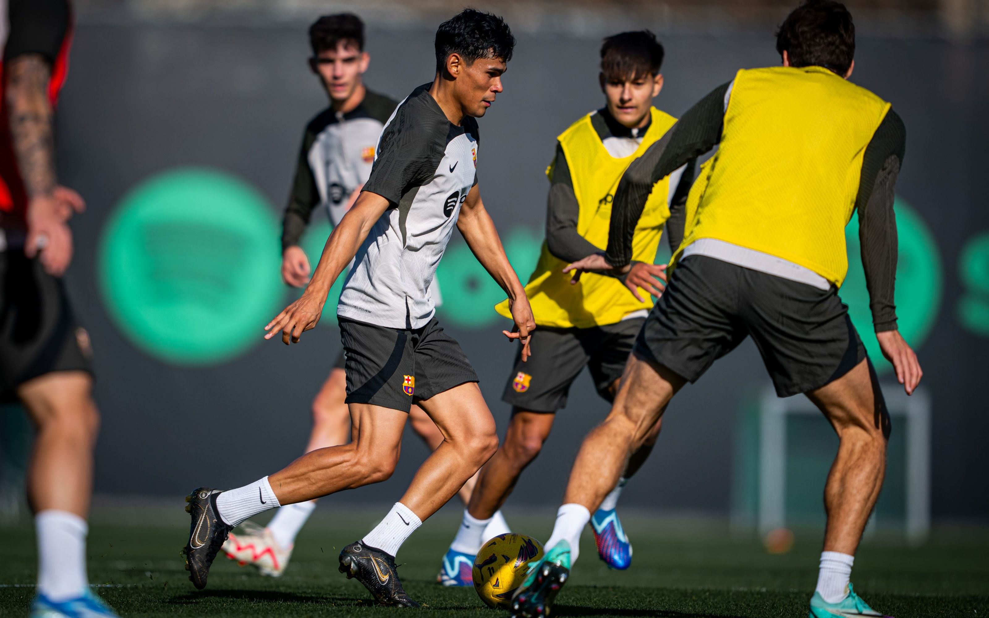 Internationals returning to training