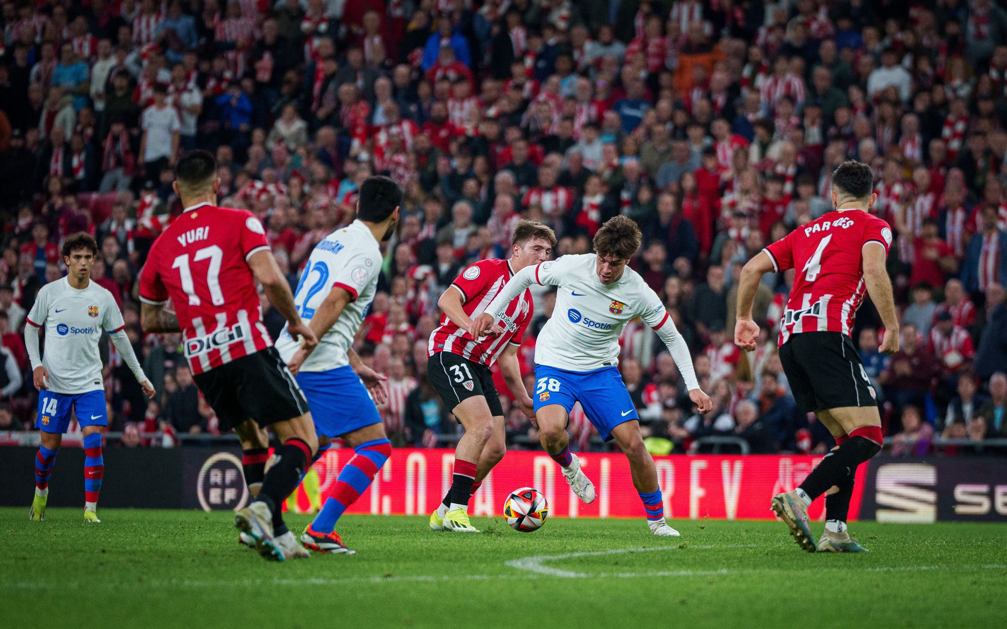 The best photos from the game in San Mamés