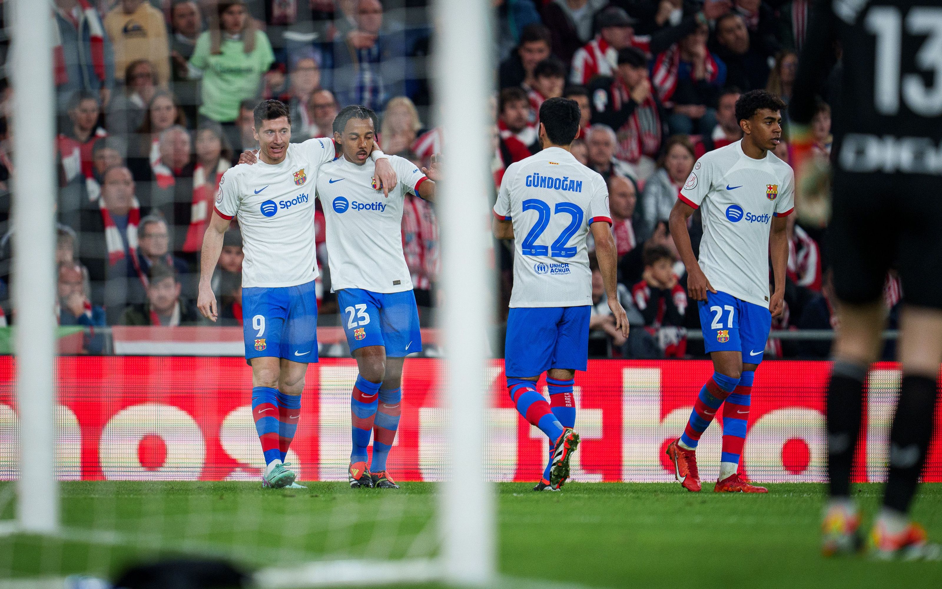 The best photos from the game in San Mamés