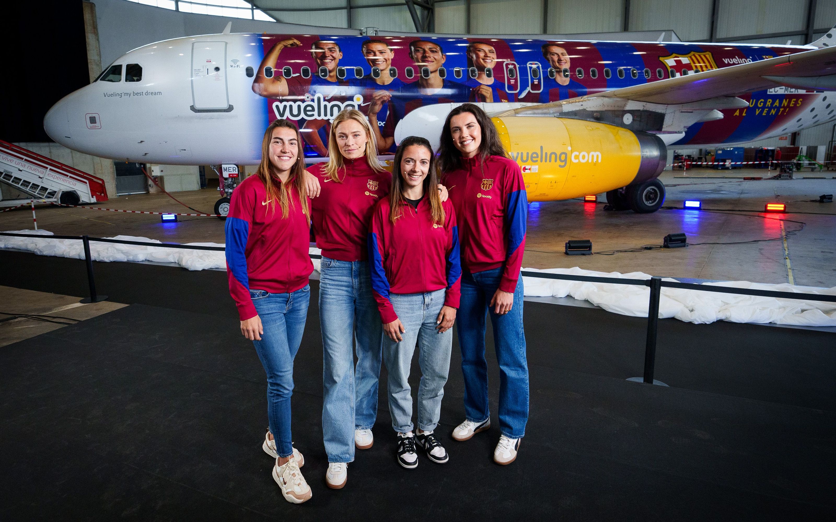 A closer look at the new Barça Women plane