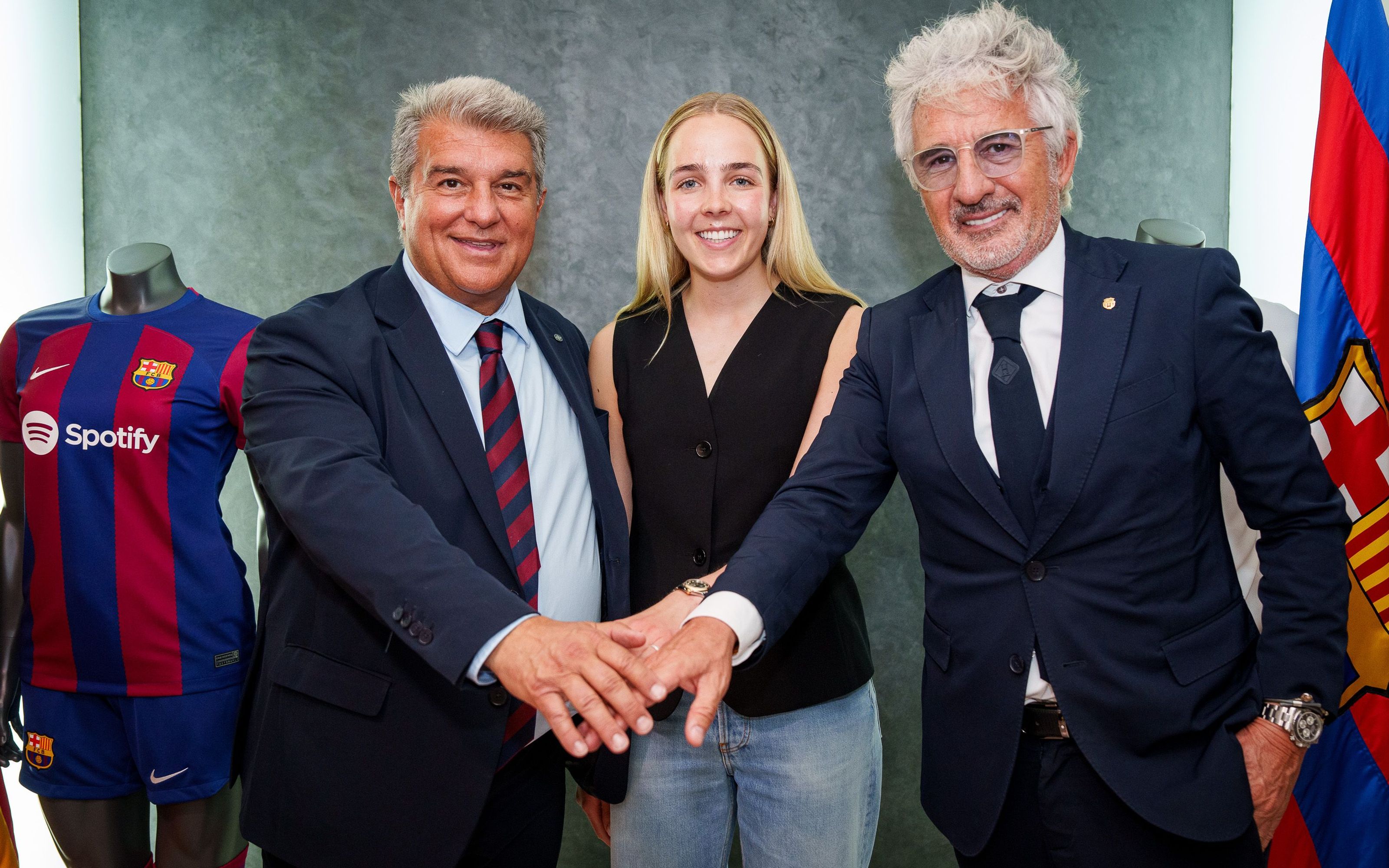 Pictures of Ellie Roebuck's first day in blaugrana