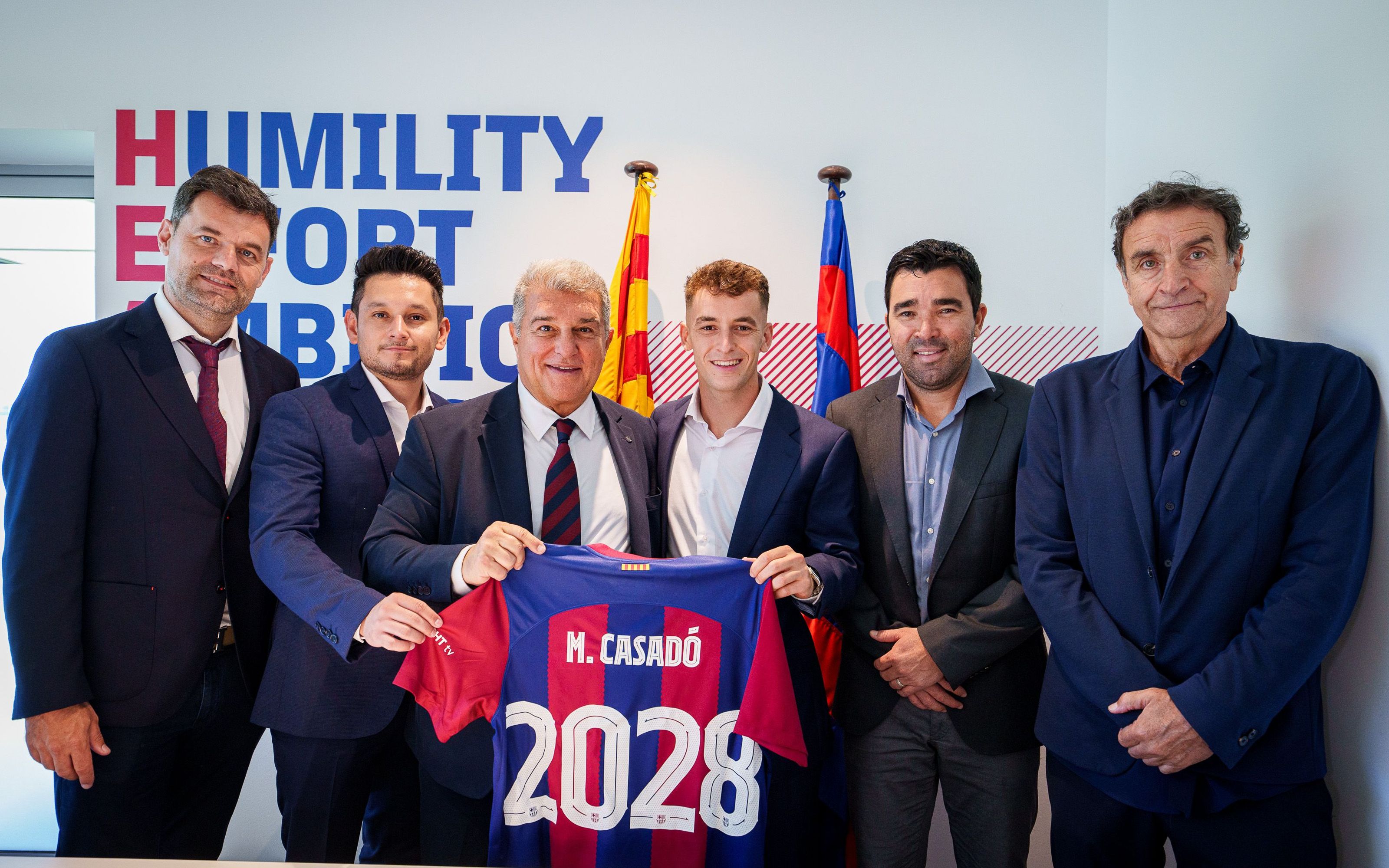 Marc Casadó signs new contract