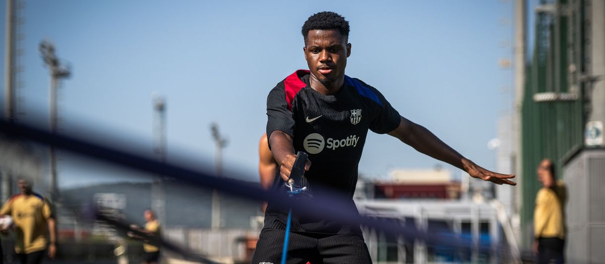 Ansu Fati picks up foot injury