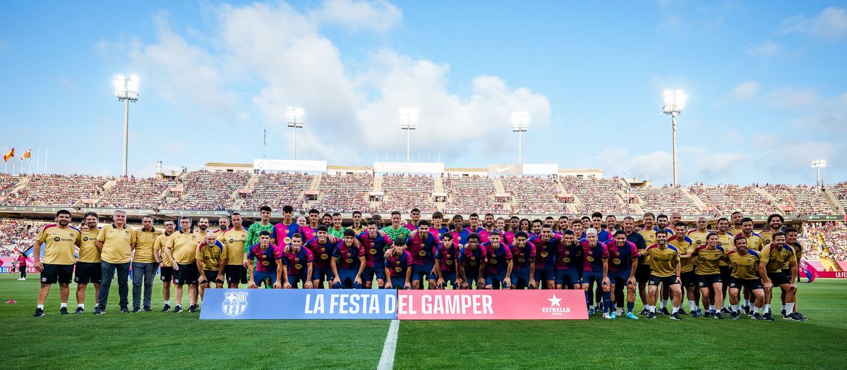 New-look FC Barcelona 2024/25 unveiled to the fans