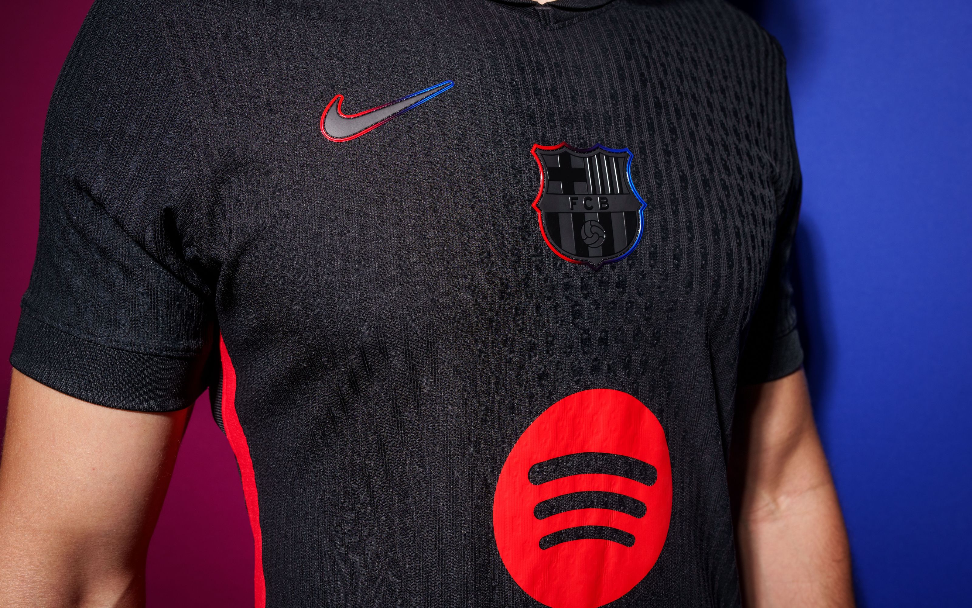 The away kit, in photos
