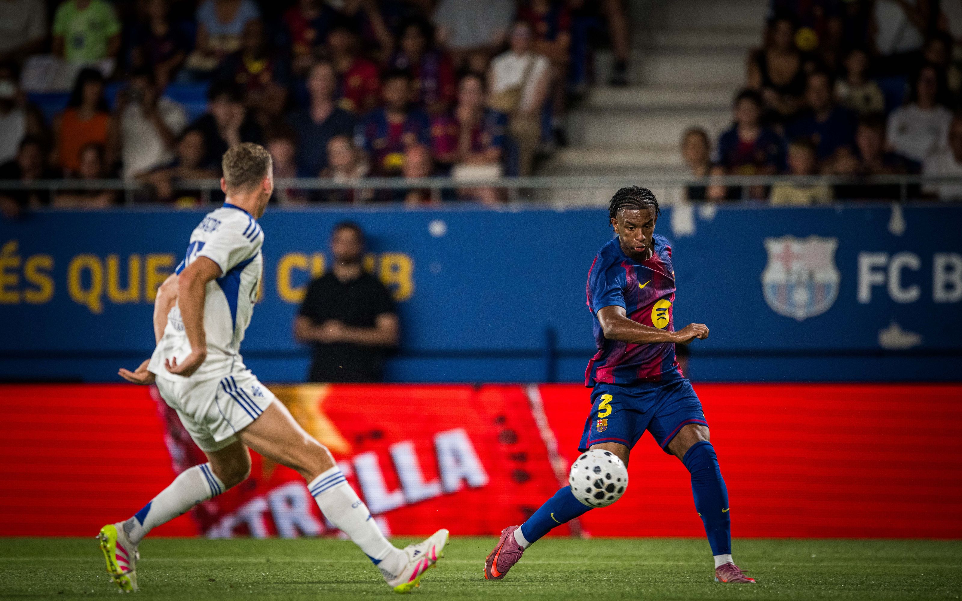 Barça v Como in photos