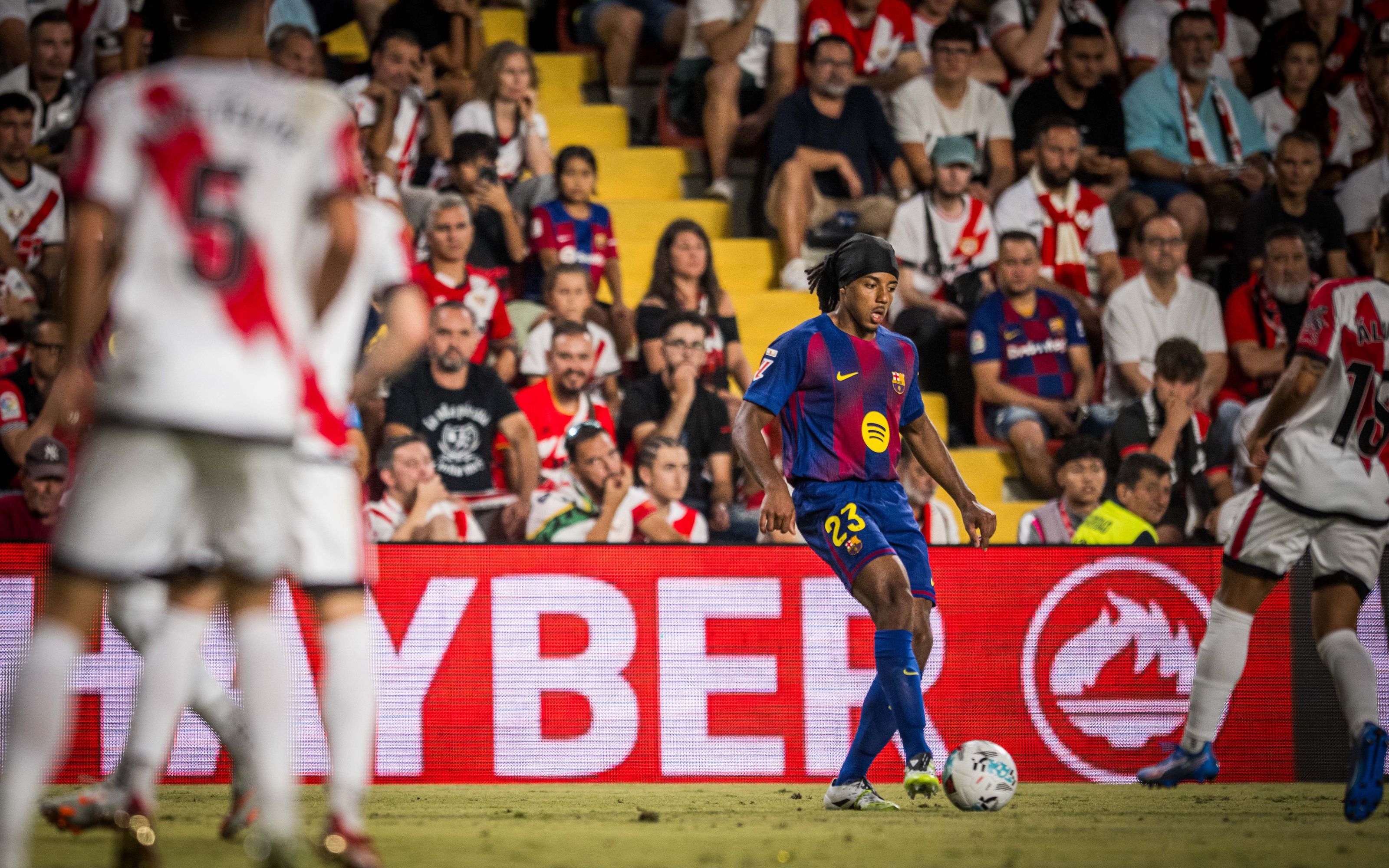 The best photos from Rayo v Barça