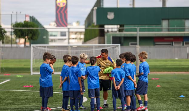 Barça Academy - Winter Camps in Barcelona: Packs with residence ...