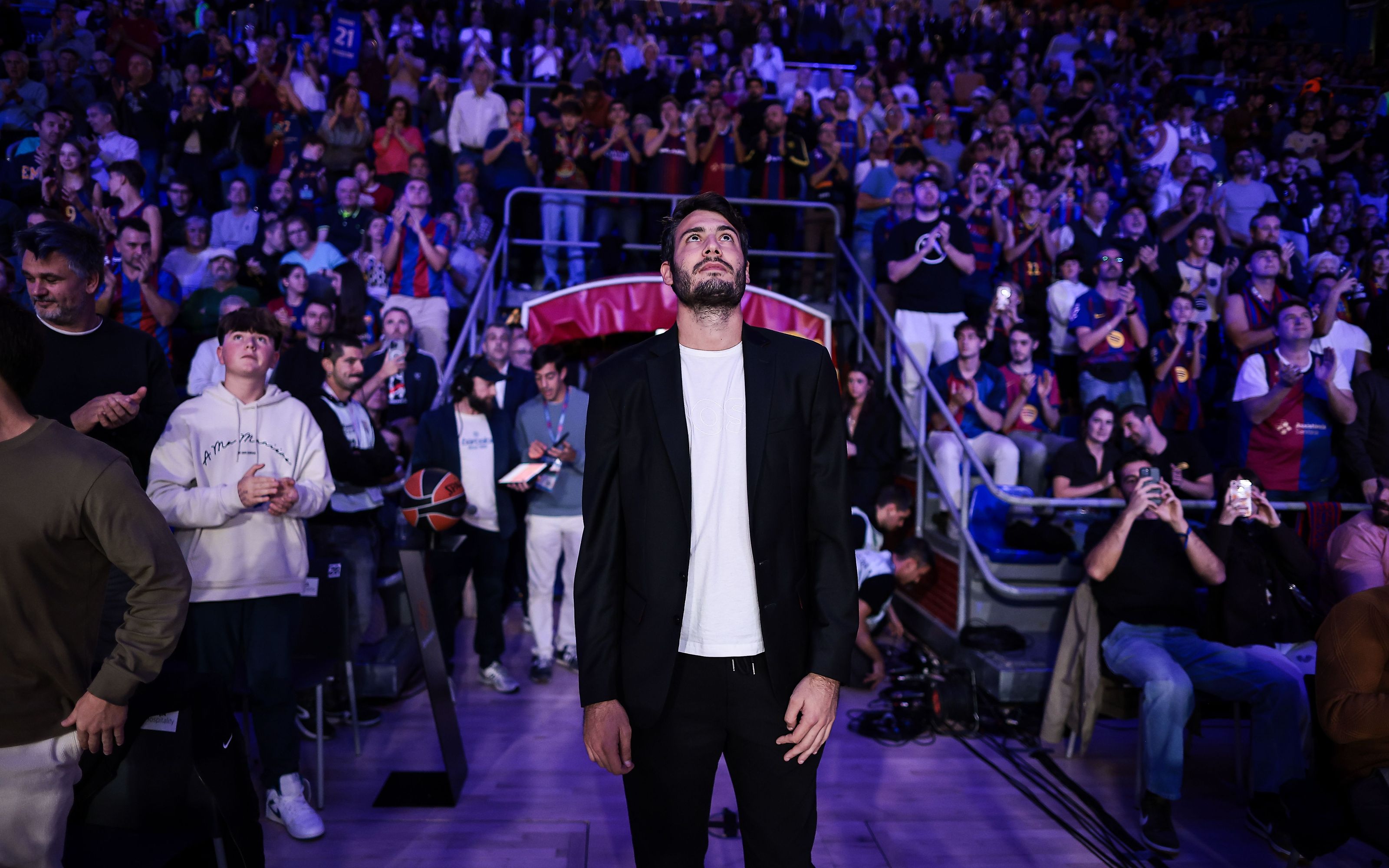 Tribute to Alex Abrines at the Palau