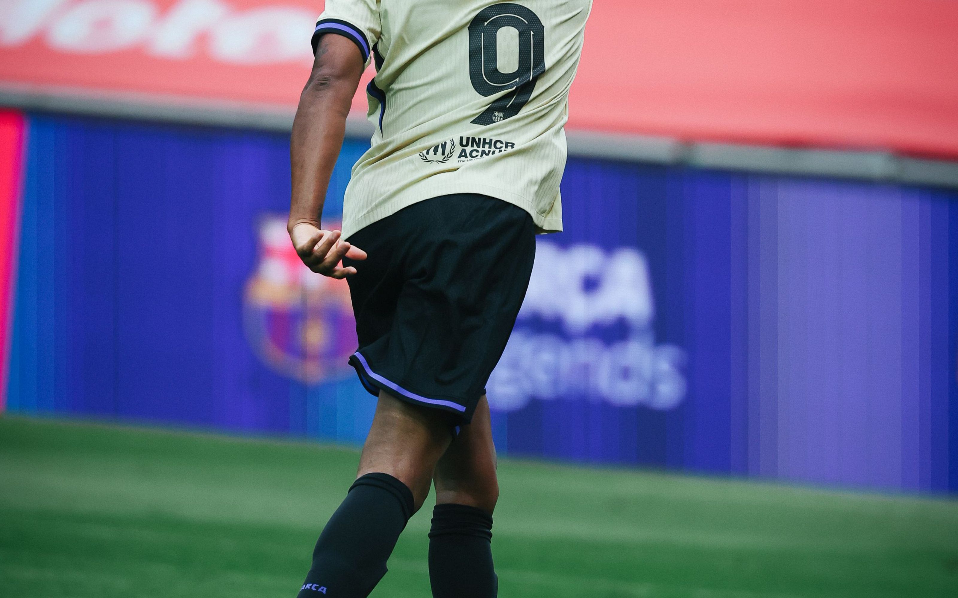 Barça Legends - Reds Football Club (8-3)