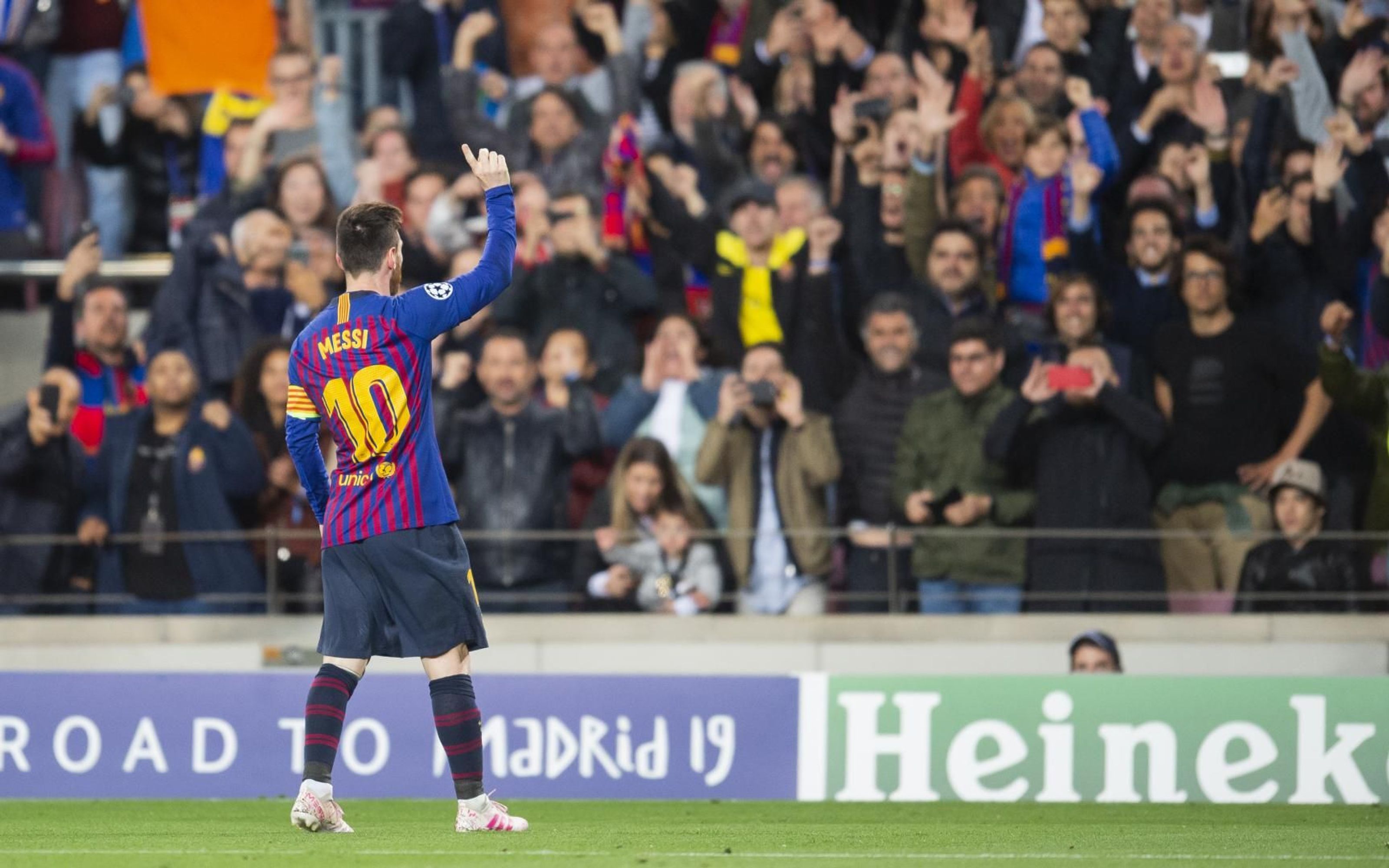 The 3-0 win over Liverpool, in photos