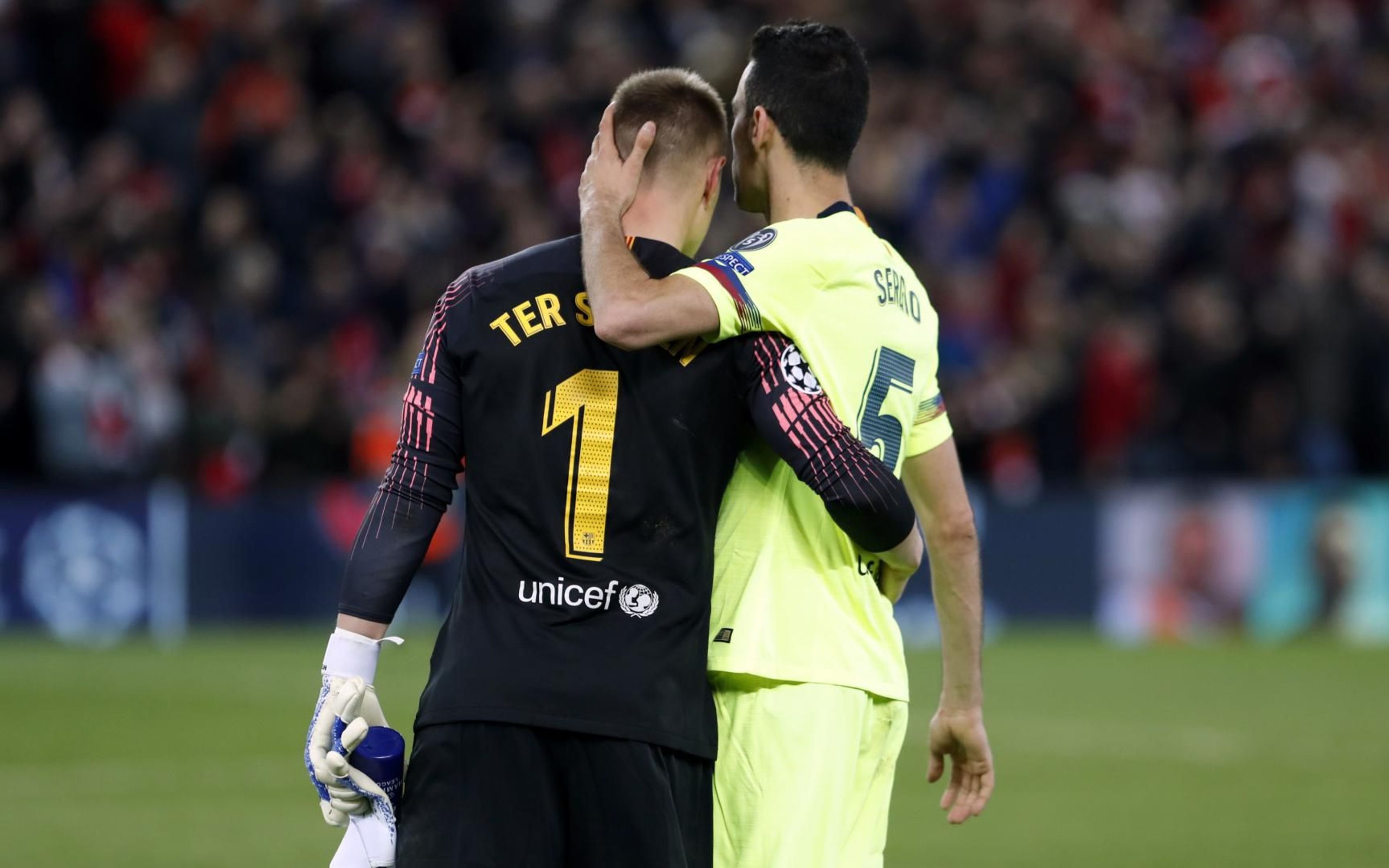 Liverpool v Barça in photos